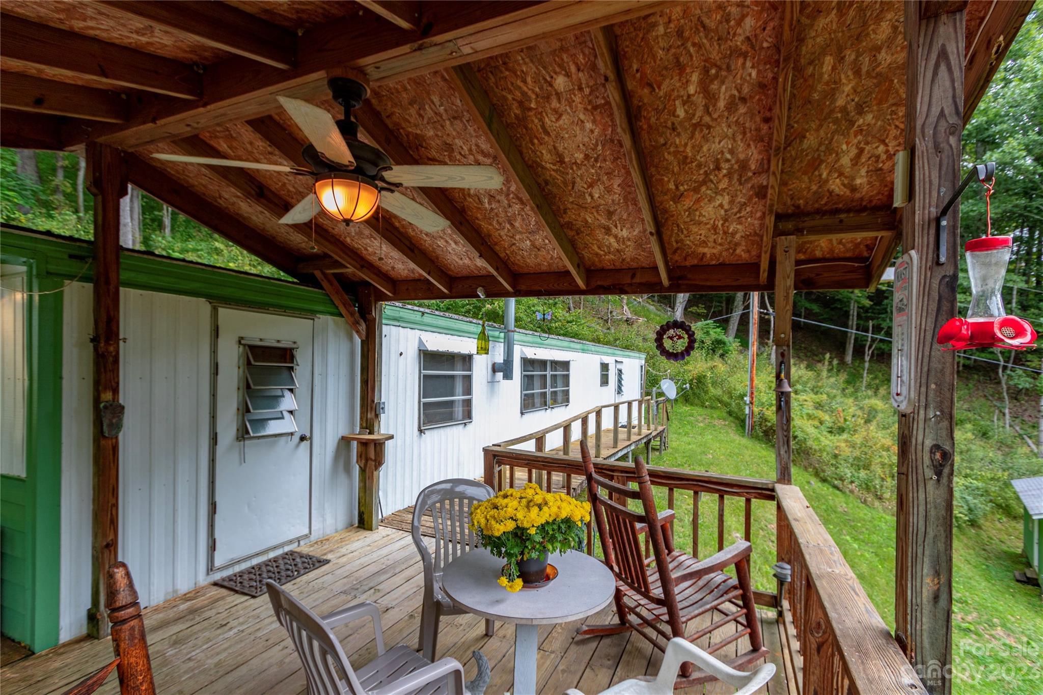 932 Parson Branch Rd, Green Mountain, NC 28740 - MLS 4072105 - Coldwell ...
