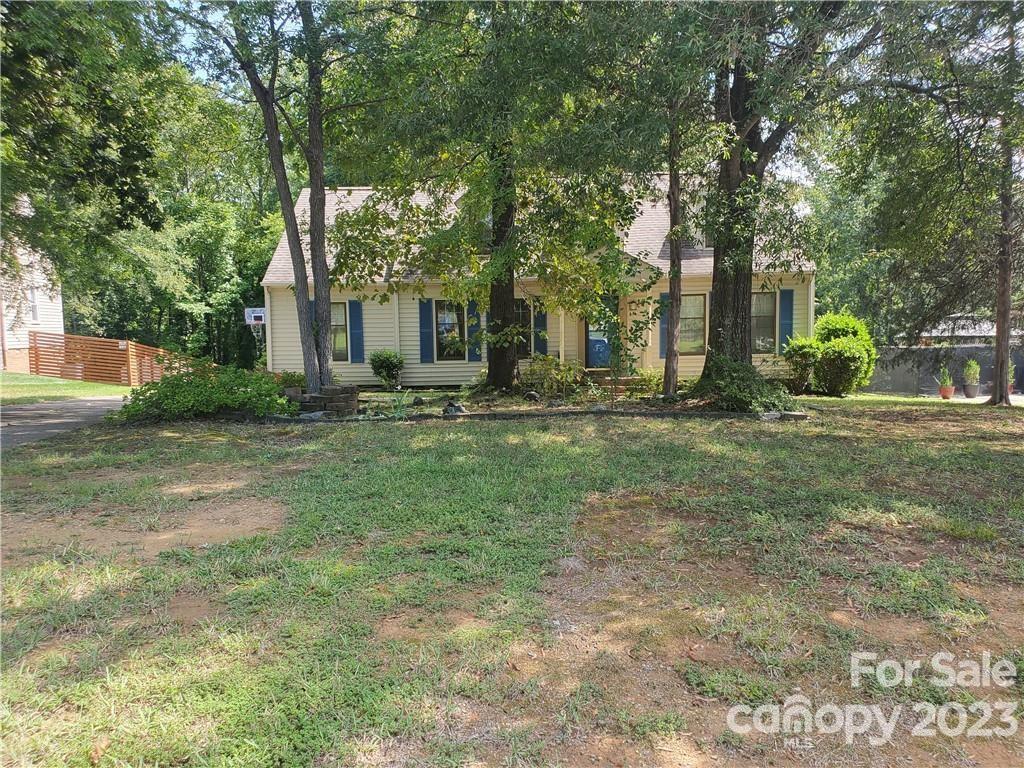 4808 Chestnut Lake Dr, Charlotte, NC 28227 - MLS 4073323 - Coldwell Banker