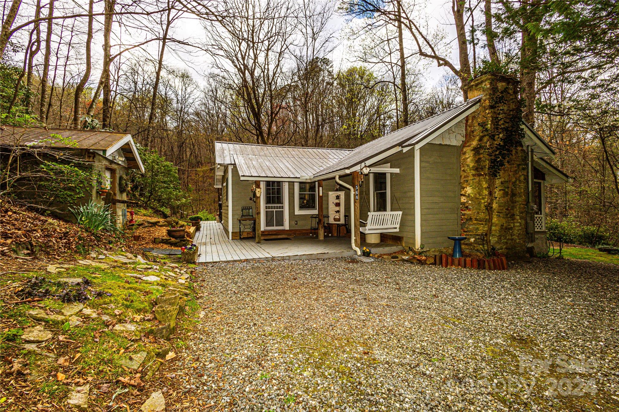 568 Crystal Creek Ln, Whittier, NC 28789 - MLS 4127534 - Coldwell Banker