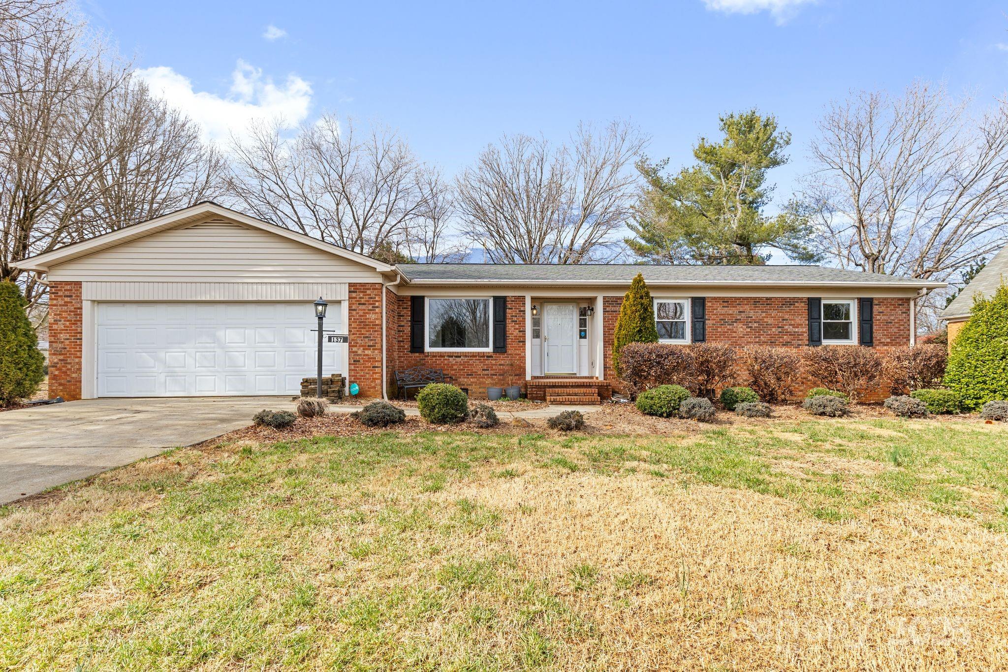 137 Dellinger Dr, Statesville, NC 28625 - MLS 4222488 - Coldwell Banker