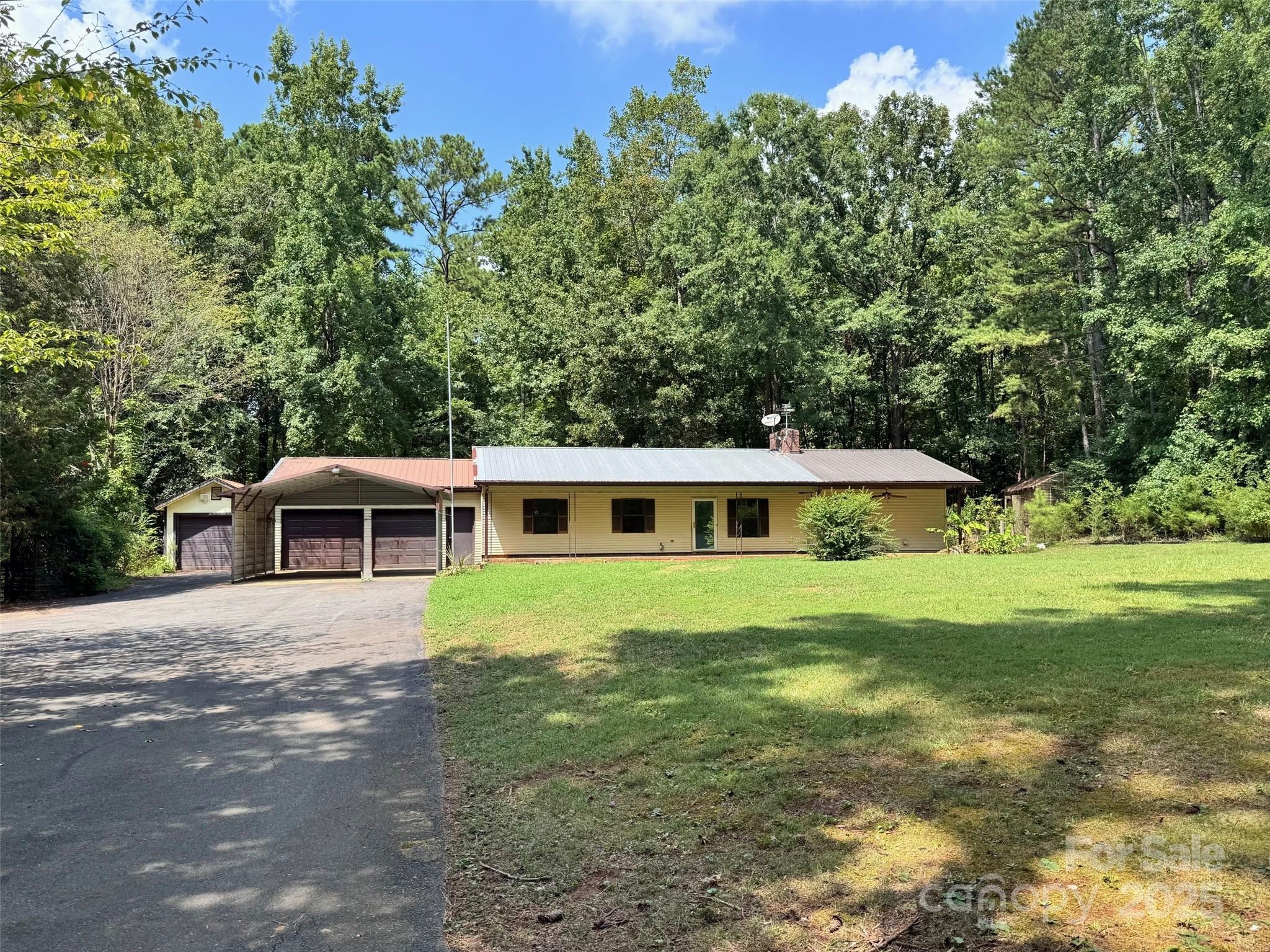 1065 Meadowbend Dr, York, SC 29745 - MLS 4289119 - Coldwell Banker