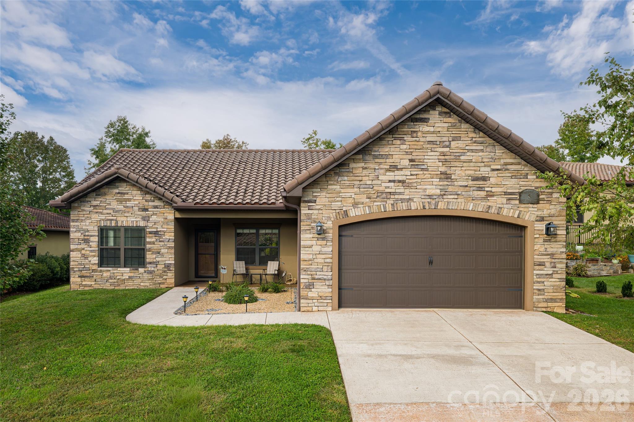 5 Pacifico Dr, Asheville, NC 28806 - MLS 4351918 - Coldwell Banker
