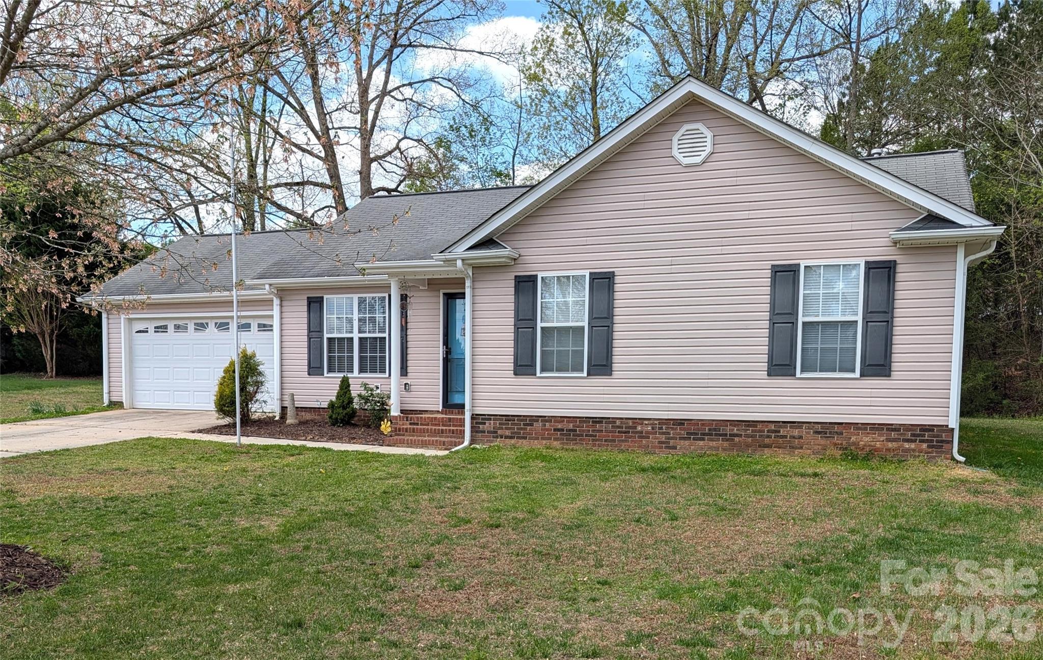 505 Azure Ave, Albemarle, NC 28001 - MLS 4365409 - Coldwell Banker
