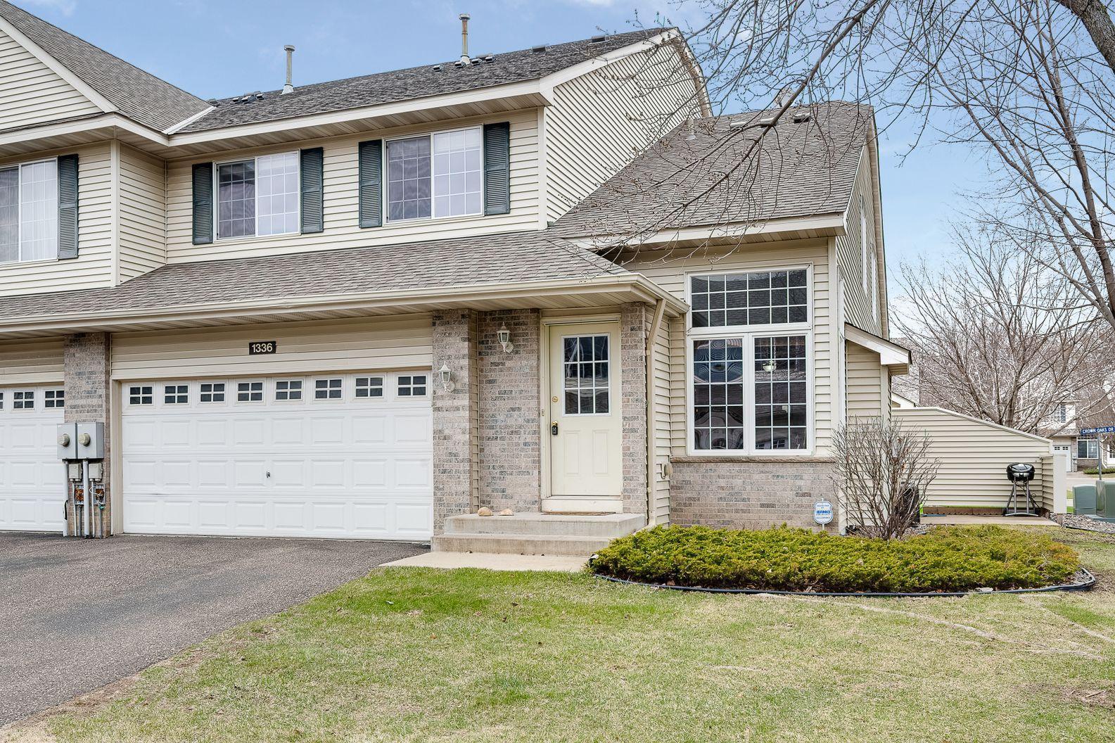 1336 Chamber Oaks Dr, Spring Lake Park, MN 55432 - MLS 6187021 ...