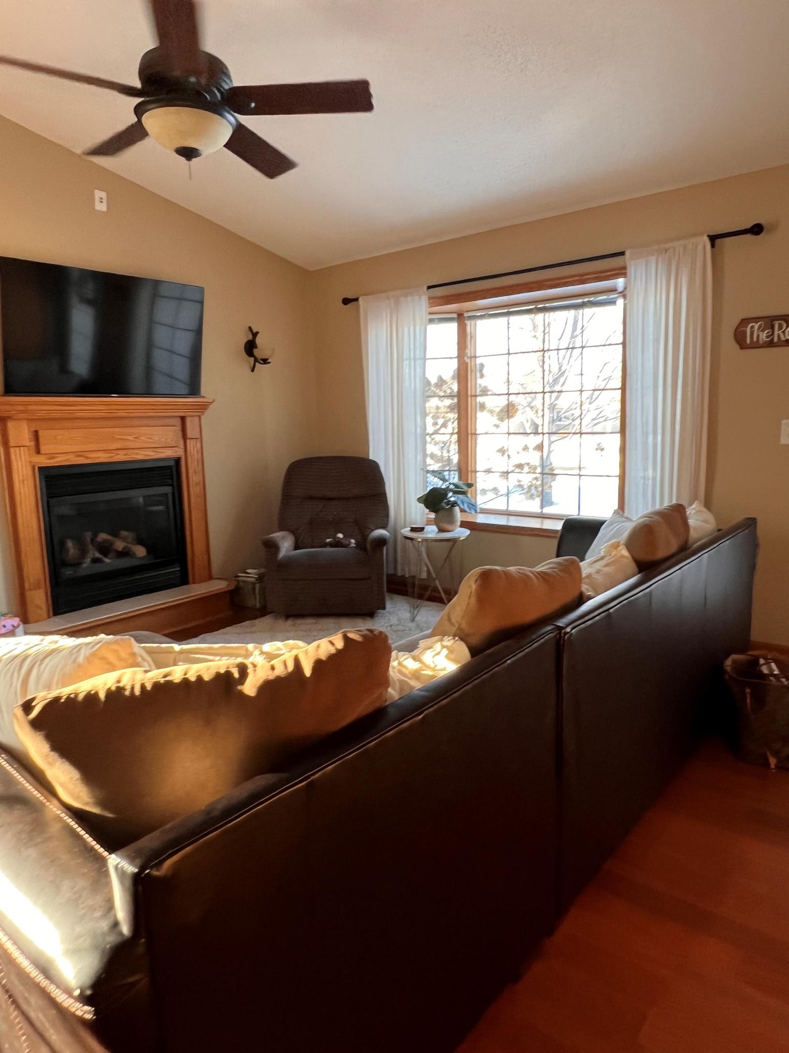 436 E Cheyenne St, Roberts, WI 54023 - MLS 6333604 - Coldwell Banker