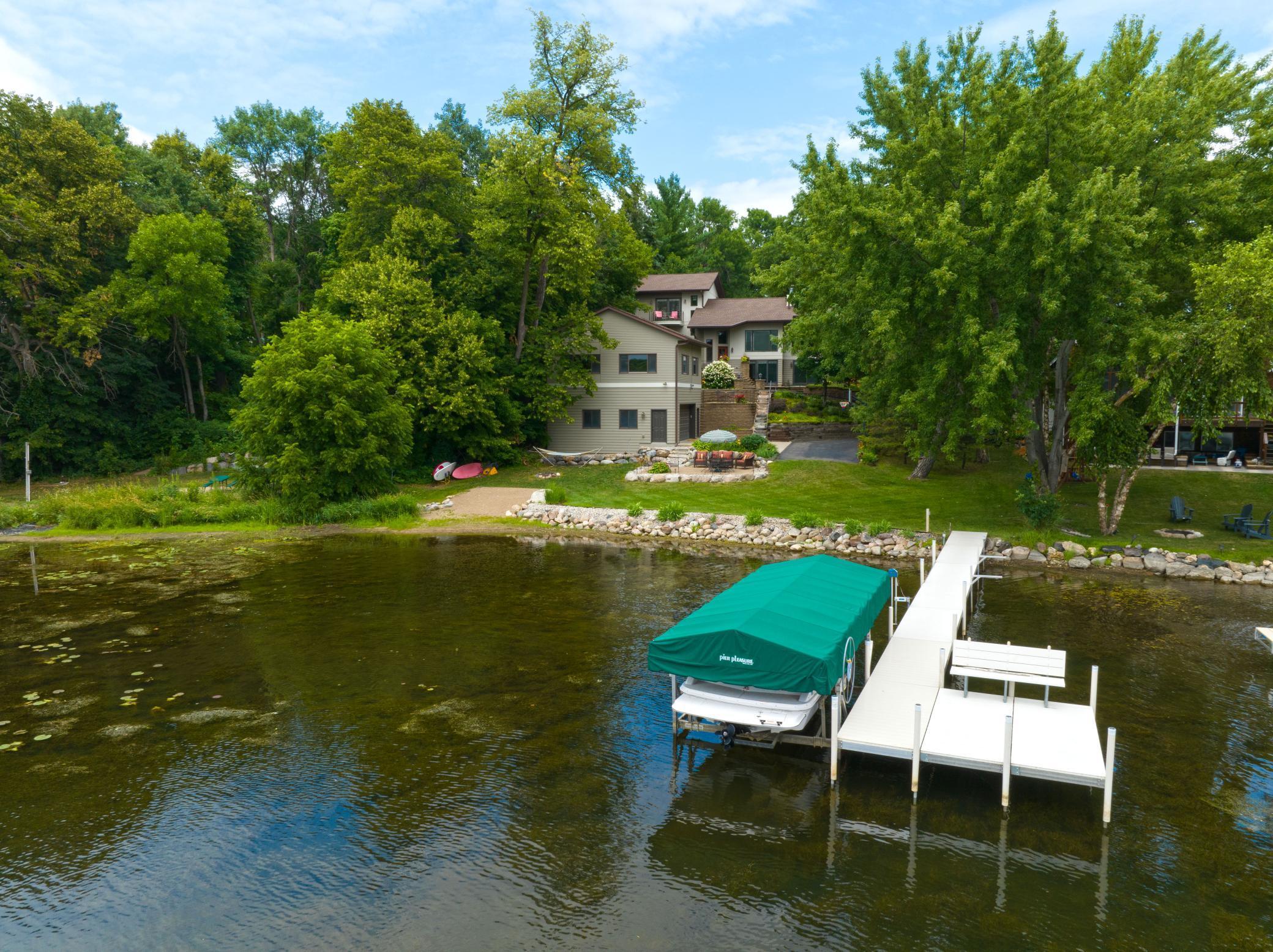 9249 Lake Riley Blvd, Chanhassen, MN 55317 - MLS 6341938 - Coldwell Banker