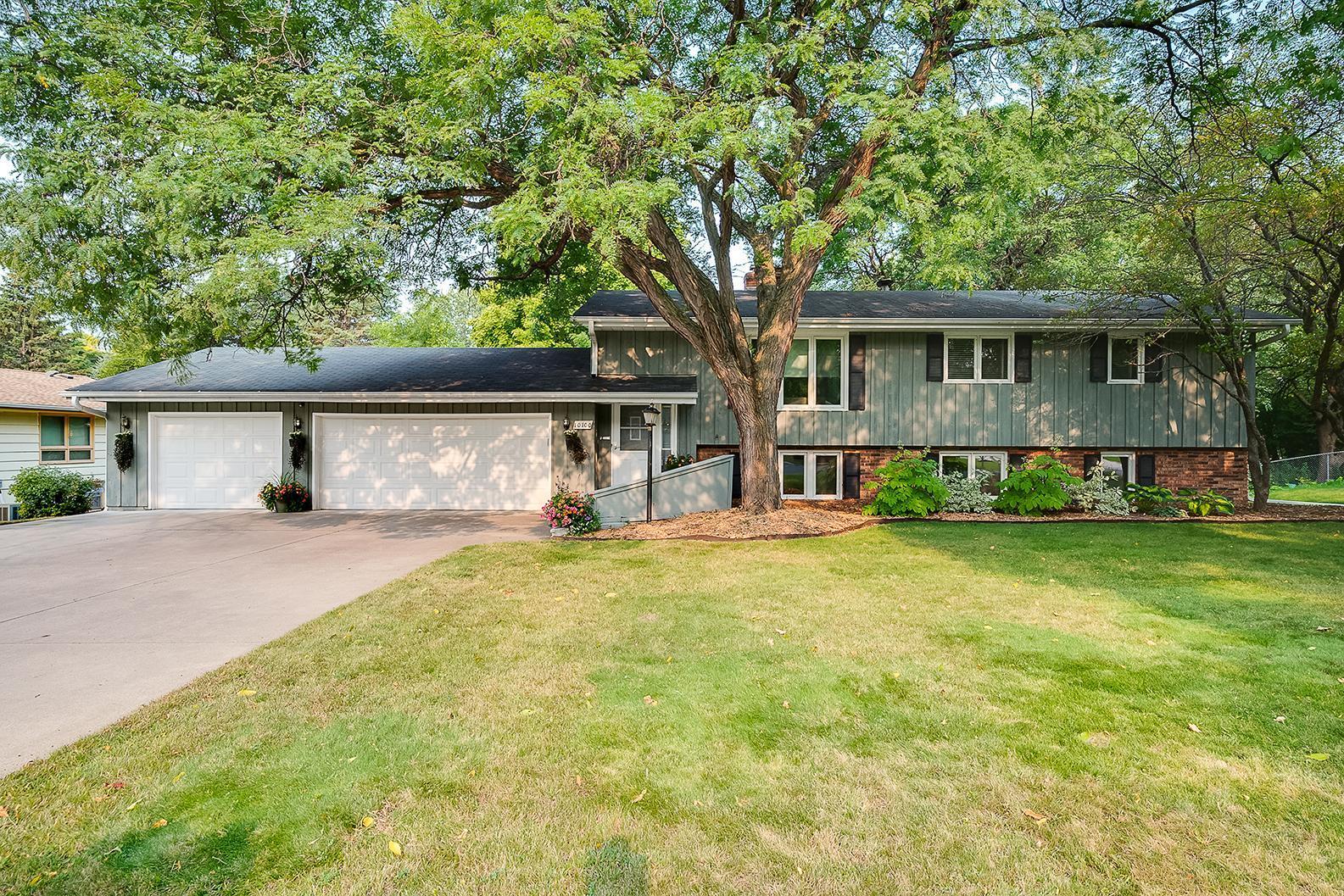 10100 Harrison Rd, Bloomington, MN 55437 - MLS 6358220 - Coldwell Banker