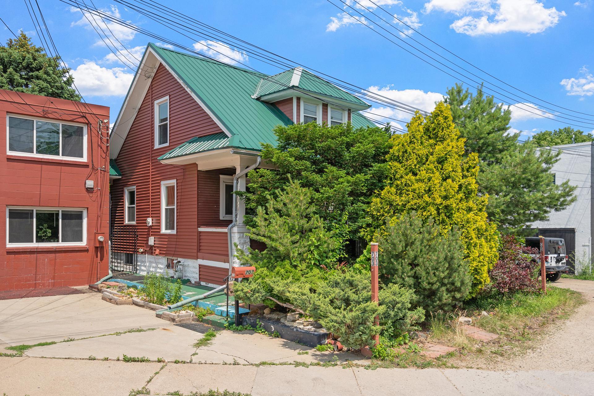 703 Armstrong Ave, Saint Paul, MN 55102 - MLS 6387335 - Coldwell Banker