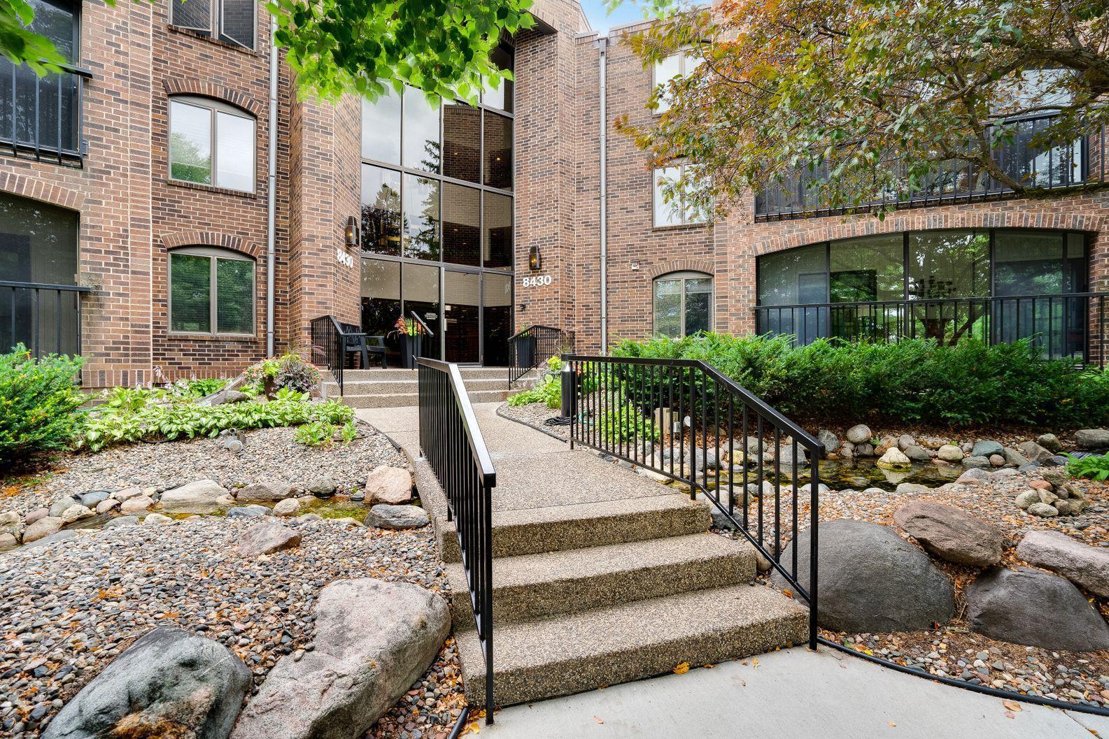 8430 Pennsylvania Rd #203, Bloomington, MN 55438 - MLS 6388090 ...