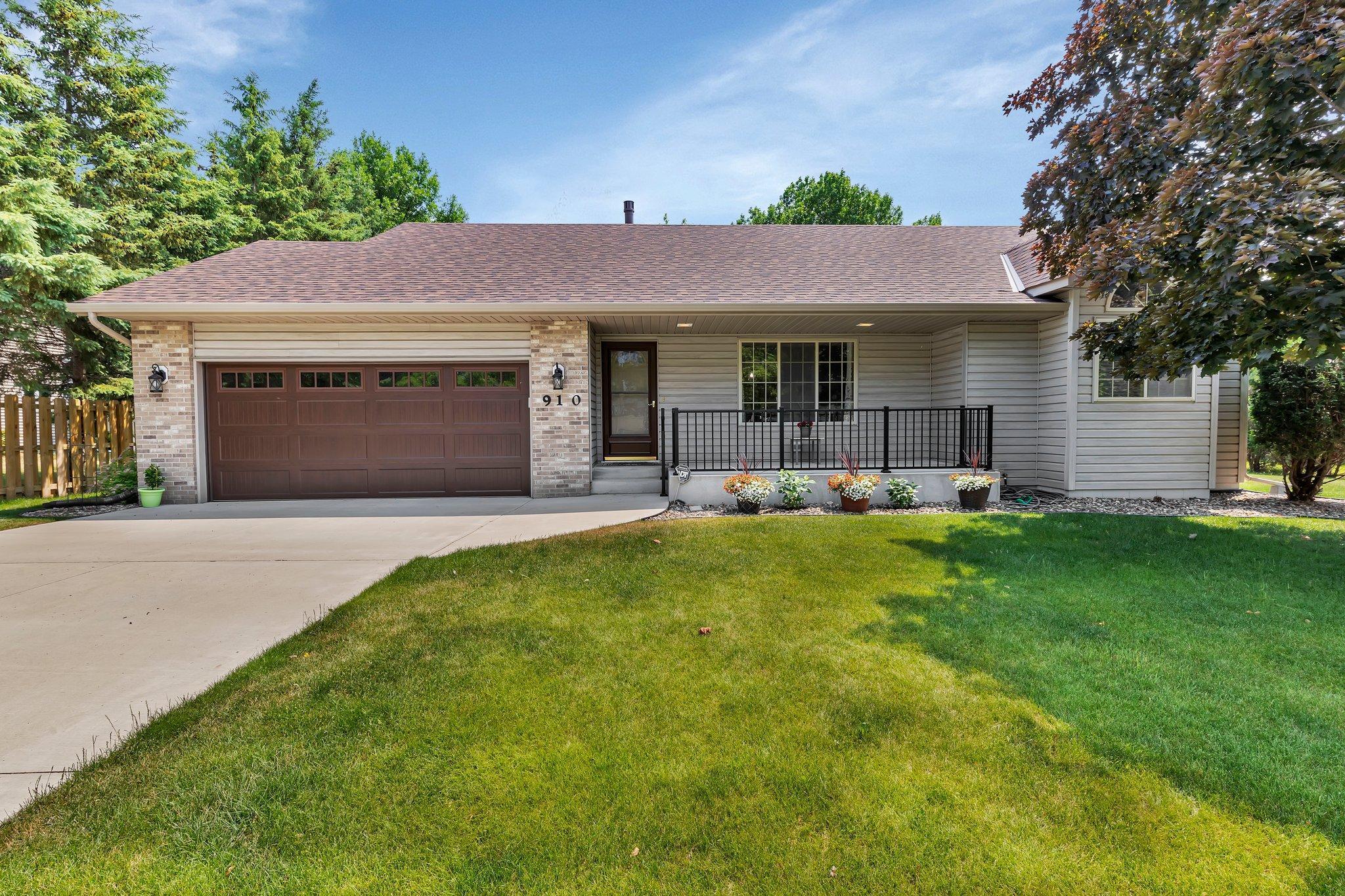 910 Cory Ln, Saint Cloud, MN 56303 - MLS 6392509 - Coldwell Banker