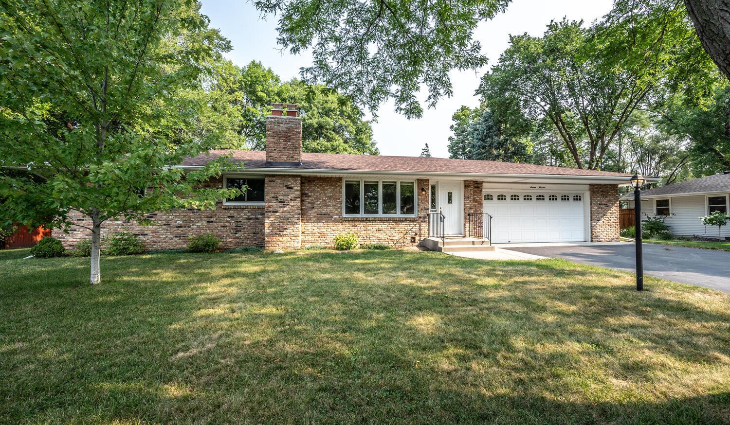 1100 Valley High Dr, Bloomington, MN 55431 - MLS 6419222 - Coldwell Banker