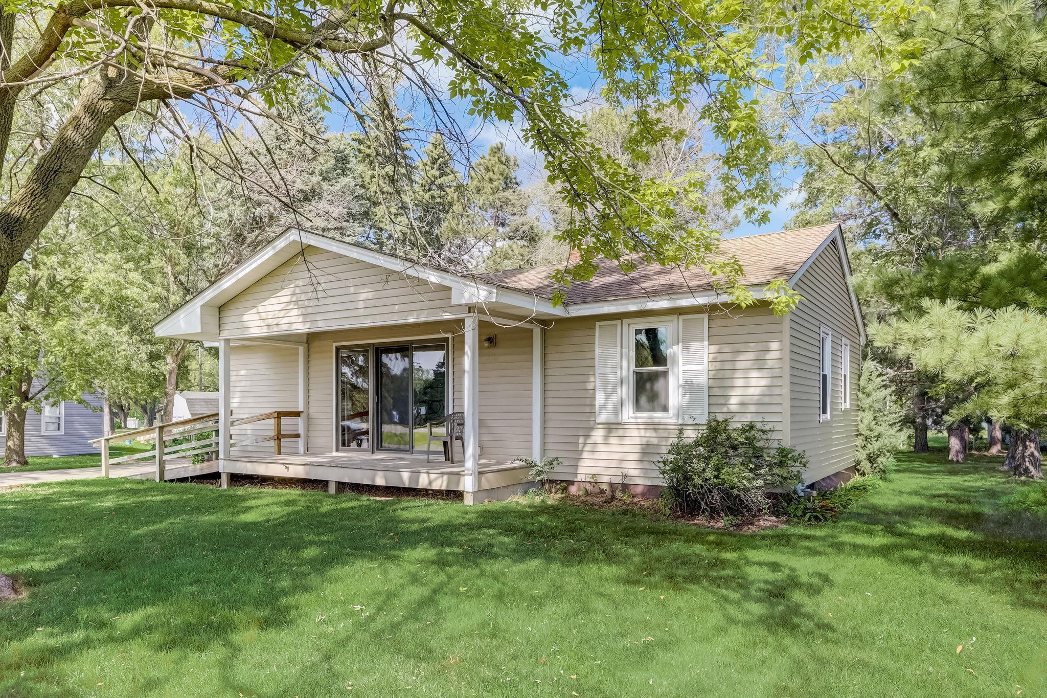 8842 N Hwy Dr, Lexington, MN 55014 - MLS 6426039 - Coldwell Banker