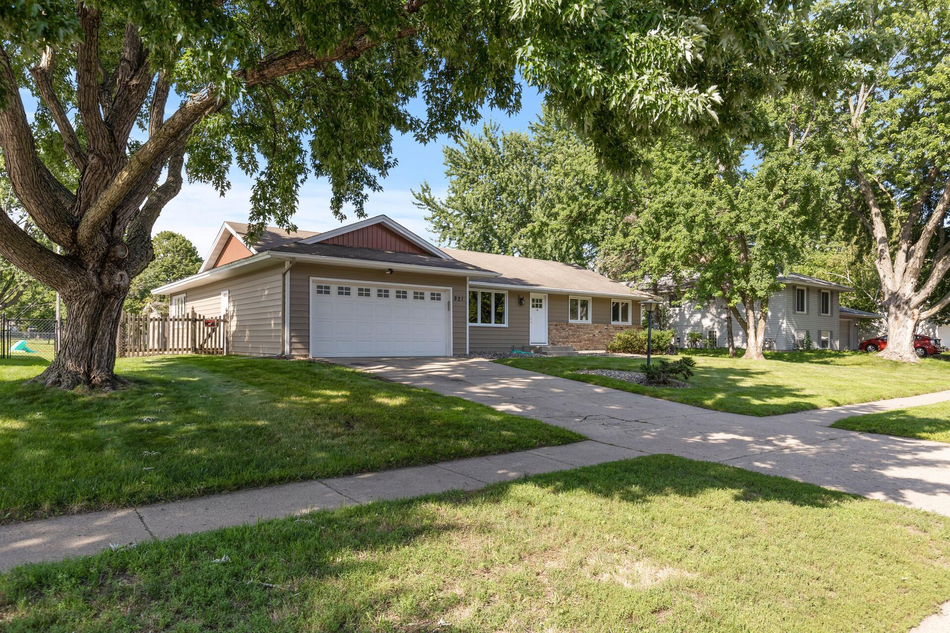 921 Whitney Dr, Apple Valley, MN 55124 - MLS 6431990 - Coldwell Banker