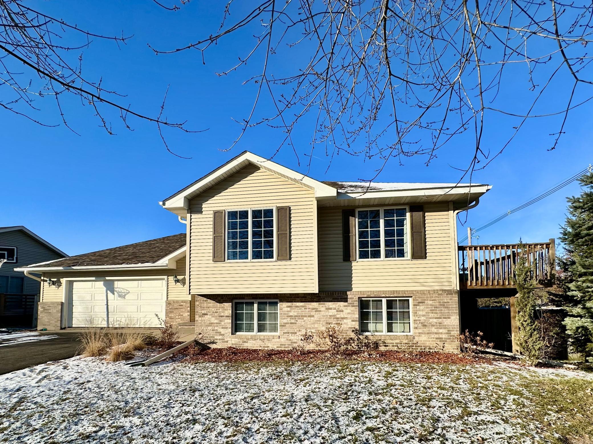 1611 Southridge Rd, River Falls, WI 54022 - MLS 6445348 - Coldwell Banker