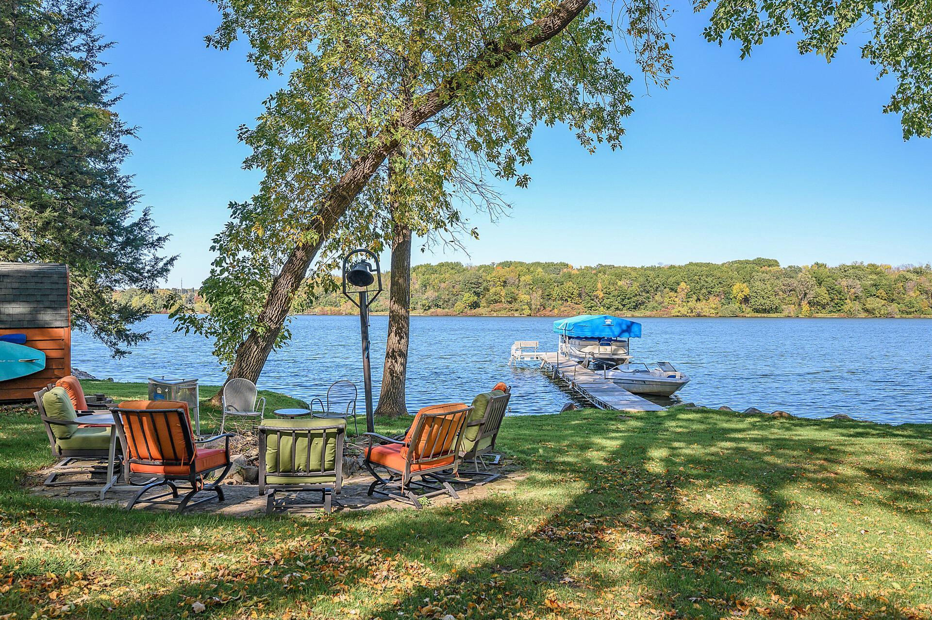 8520 Waters Edge Dr, Chanhassen, MN 55317 - MLS 6446019 - Coldwell Banker