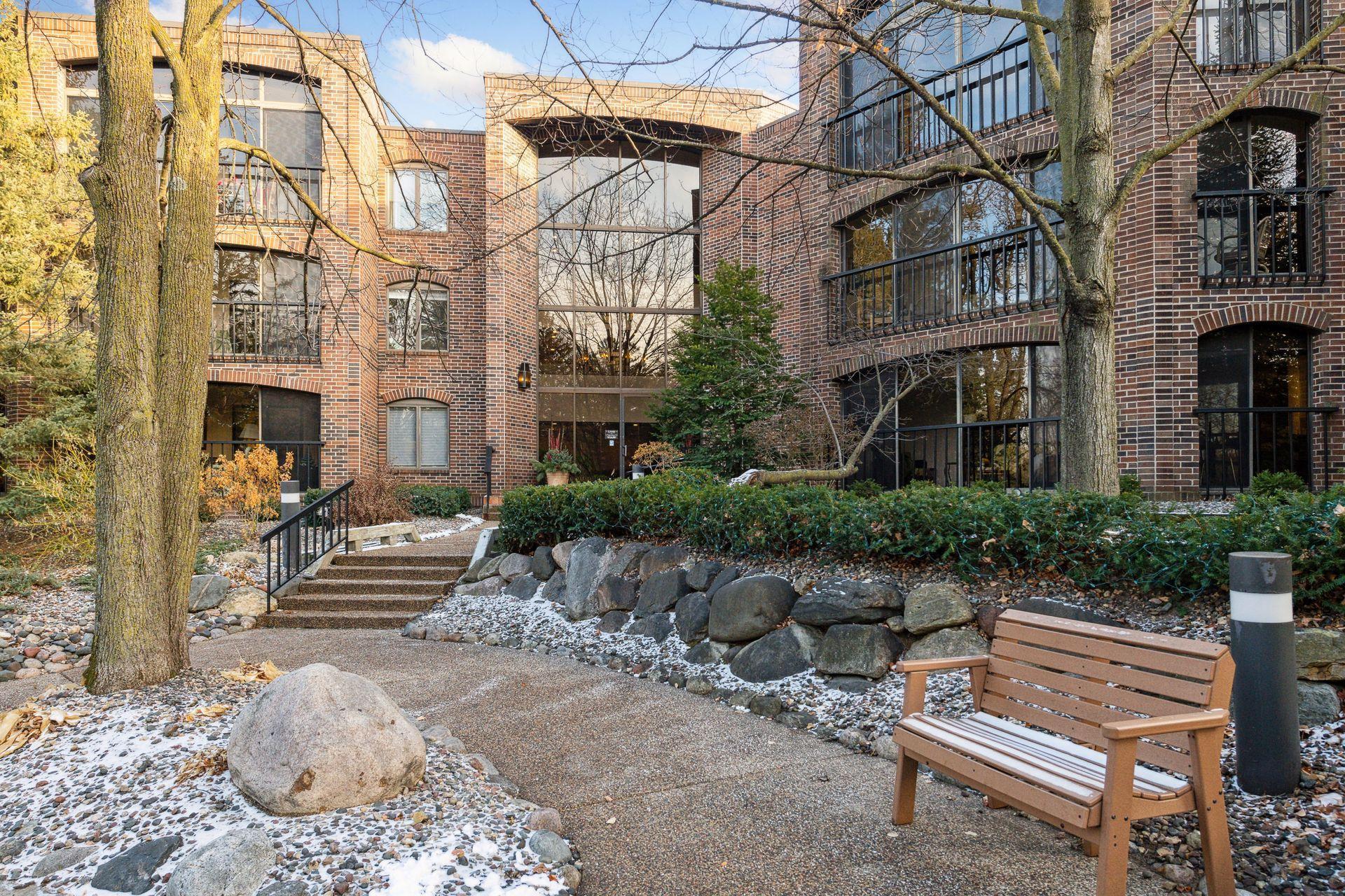 5501 Dewey Hill Rd #131, Edina, MN 55439 - MLS 6461490 - Coldwell Banker