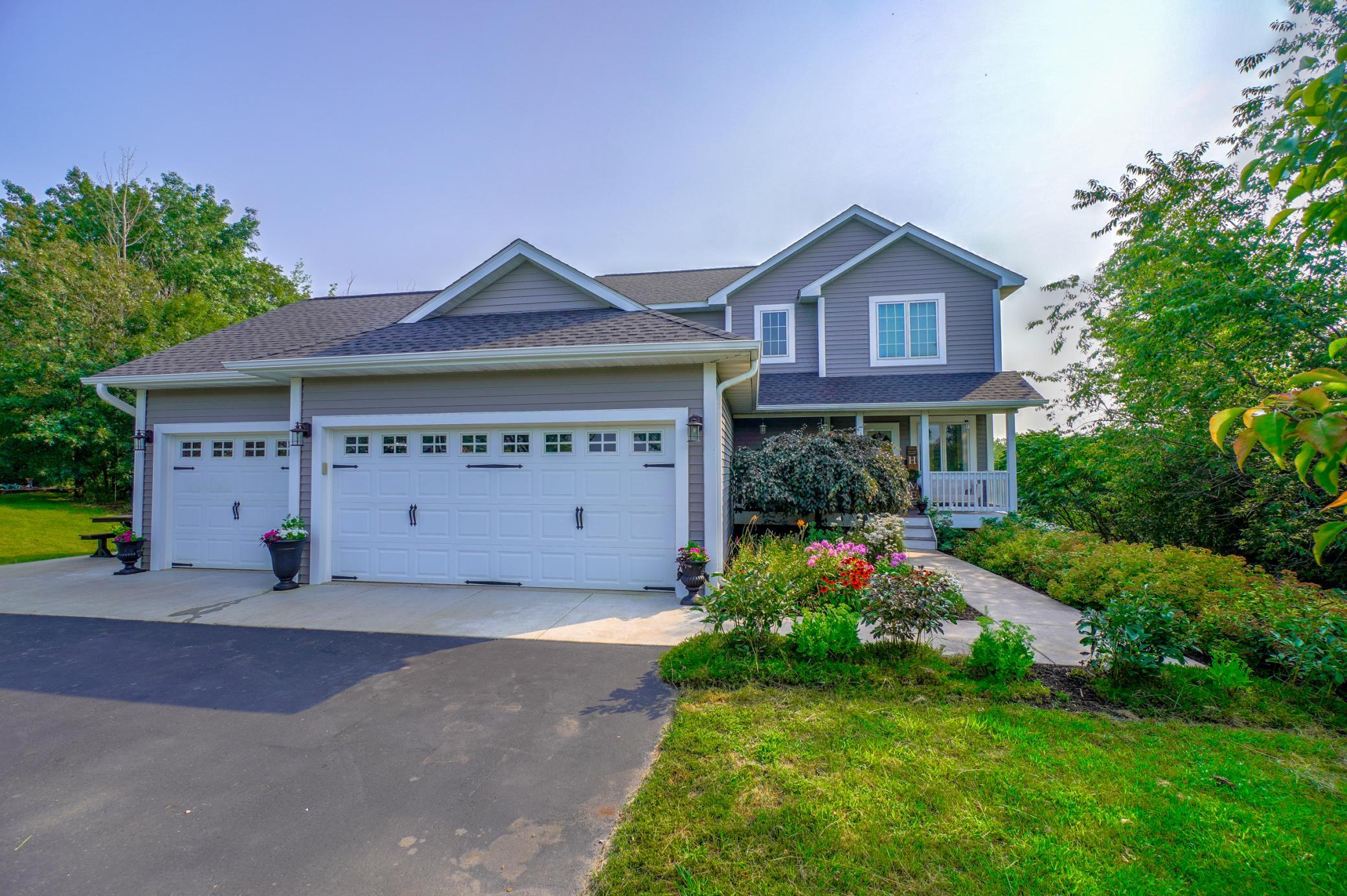 695 100th St, Roberts, WI 54023 - MLS 6480948 - Coldwell Banker