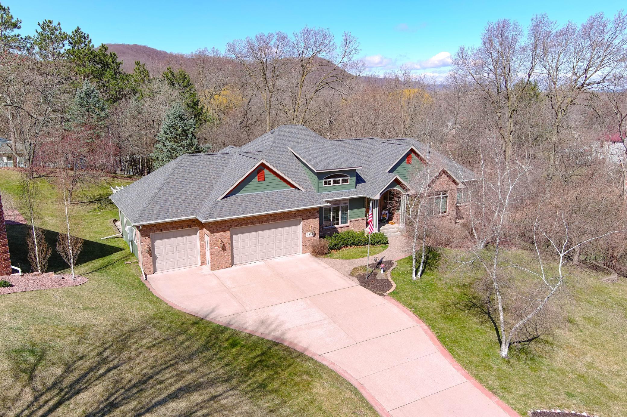 1876 Edgewood Rd, Winona, MN 55987 - MLS 6484009 - Coldwell Banker