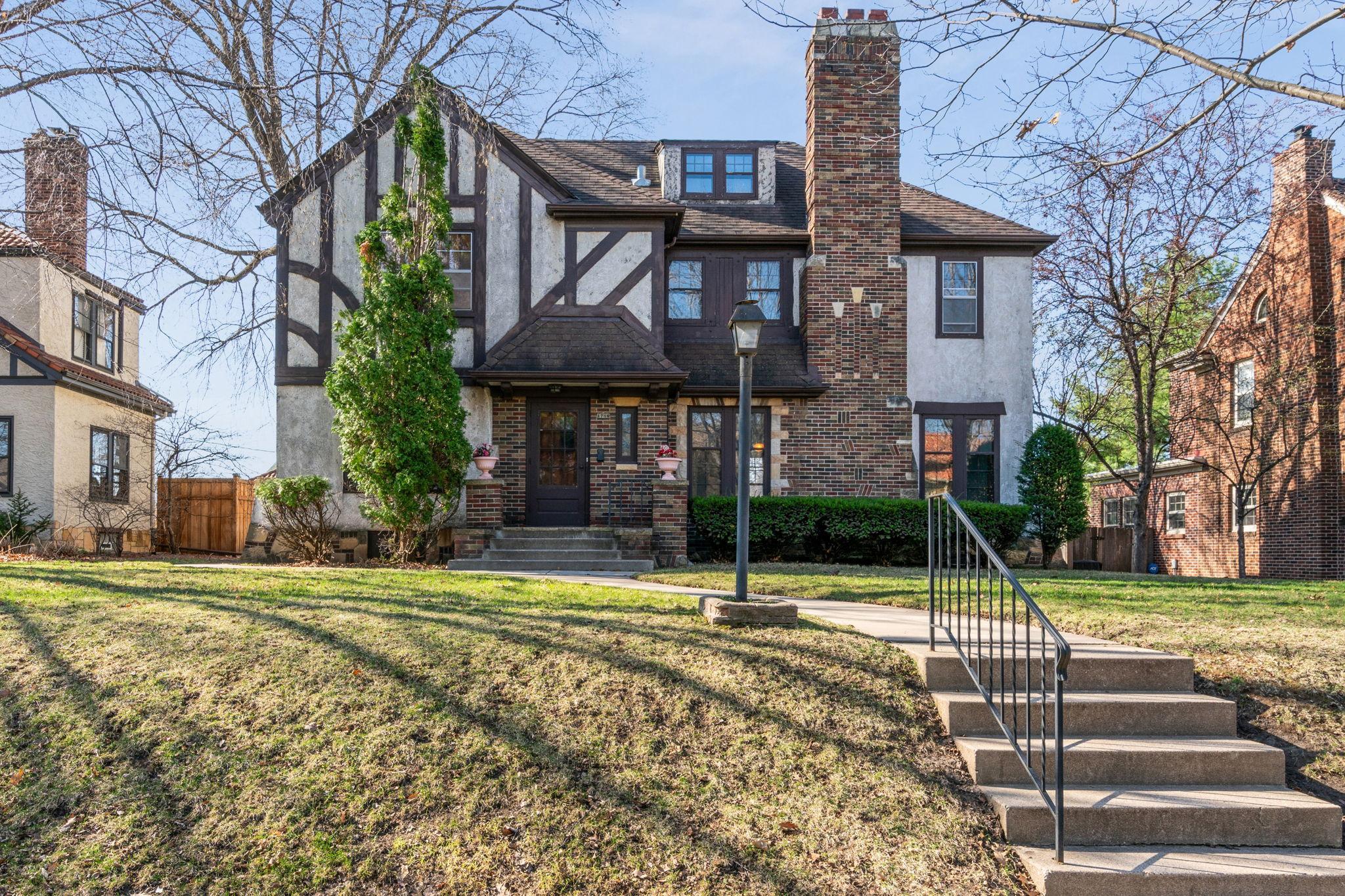 1786 Pinehurst Ave, Saint Paul, MN 55116 - MLS 6511255 - Coldwell Banker