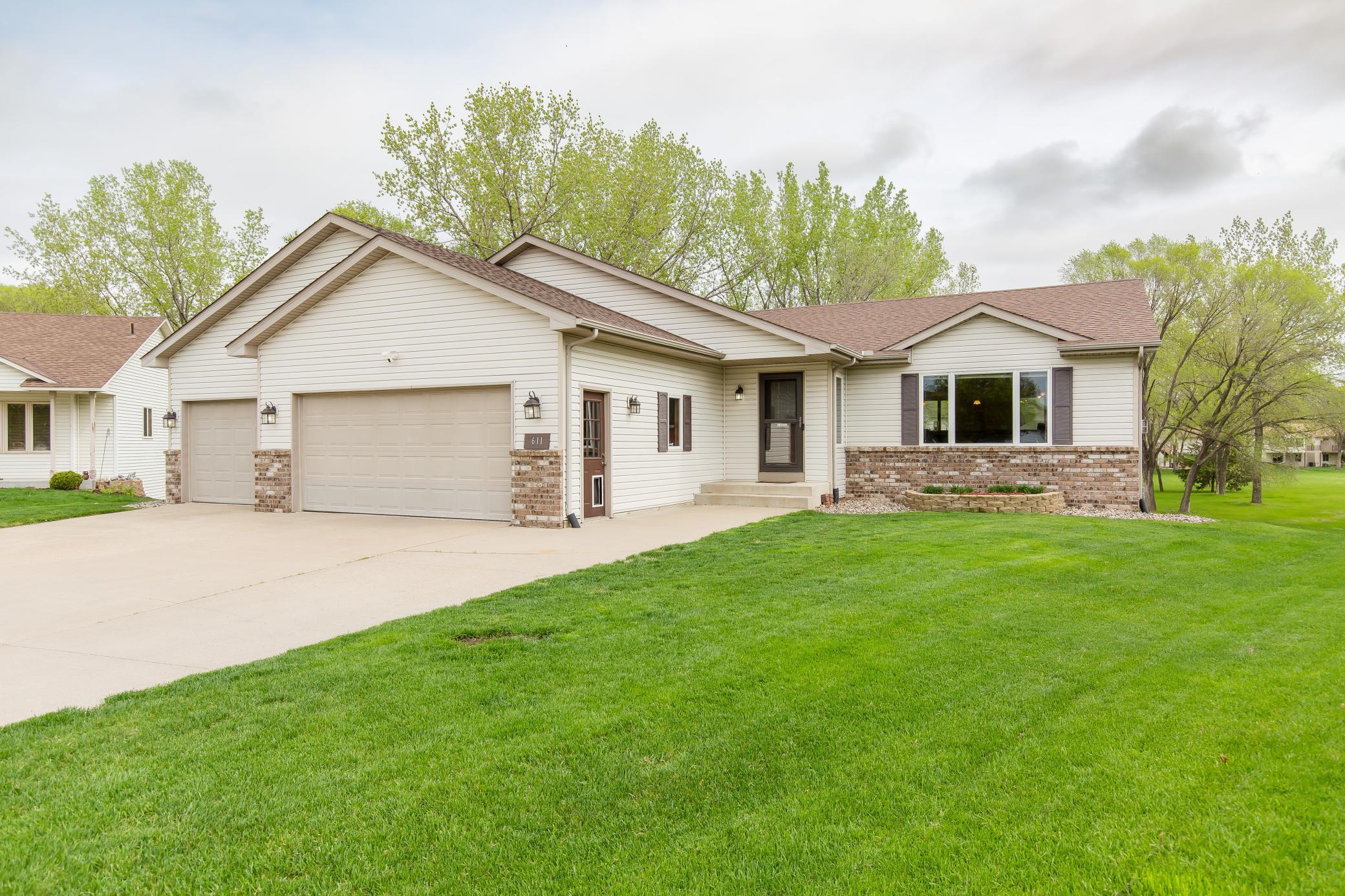 611 Timothy Ct, Shakopee, MN 55379 - MLS 6527588 - Coldwell Banker