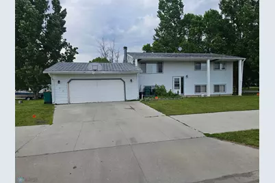 102 Maple Dr, Mapleton, ND 58059 - MLS 6550326 - Coldwell Banker