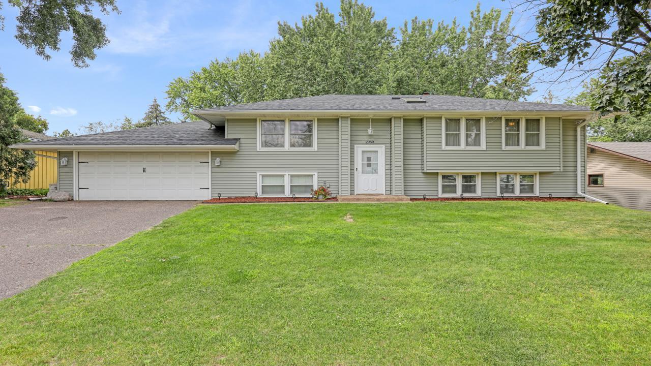 2953 Howard St N, Maplewood, MN 55109 - MLS 6564791 - Coldwell Banker