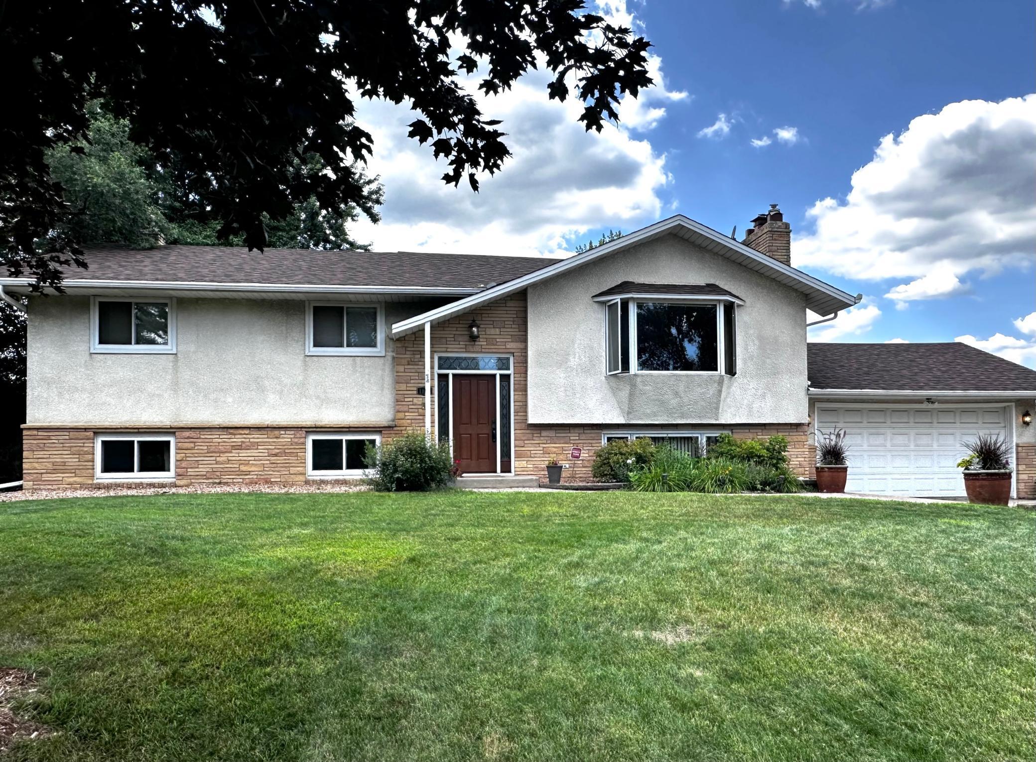 1967 McMenemy St, Maplewood, MN 55117 - MLS 6565844 - Coldwell Banker
