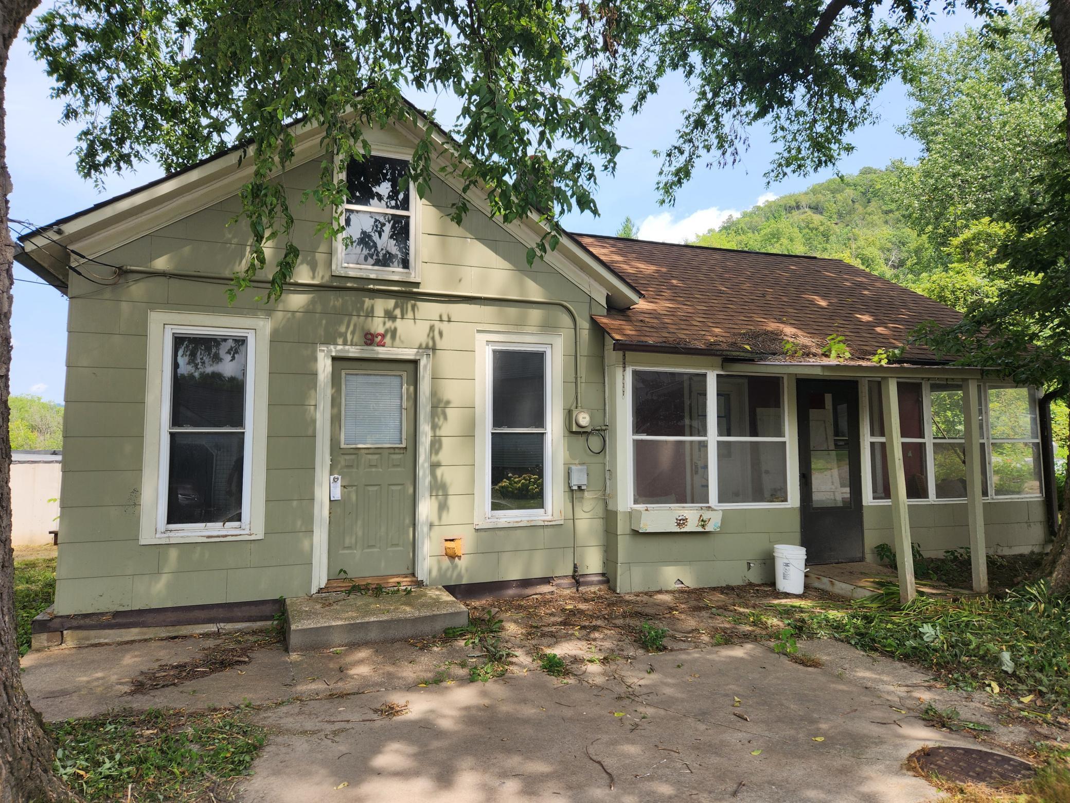 92 Falls St, Hokah, MN 55941 - MLS 6577938 - Coldwell Banker