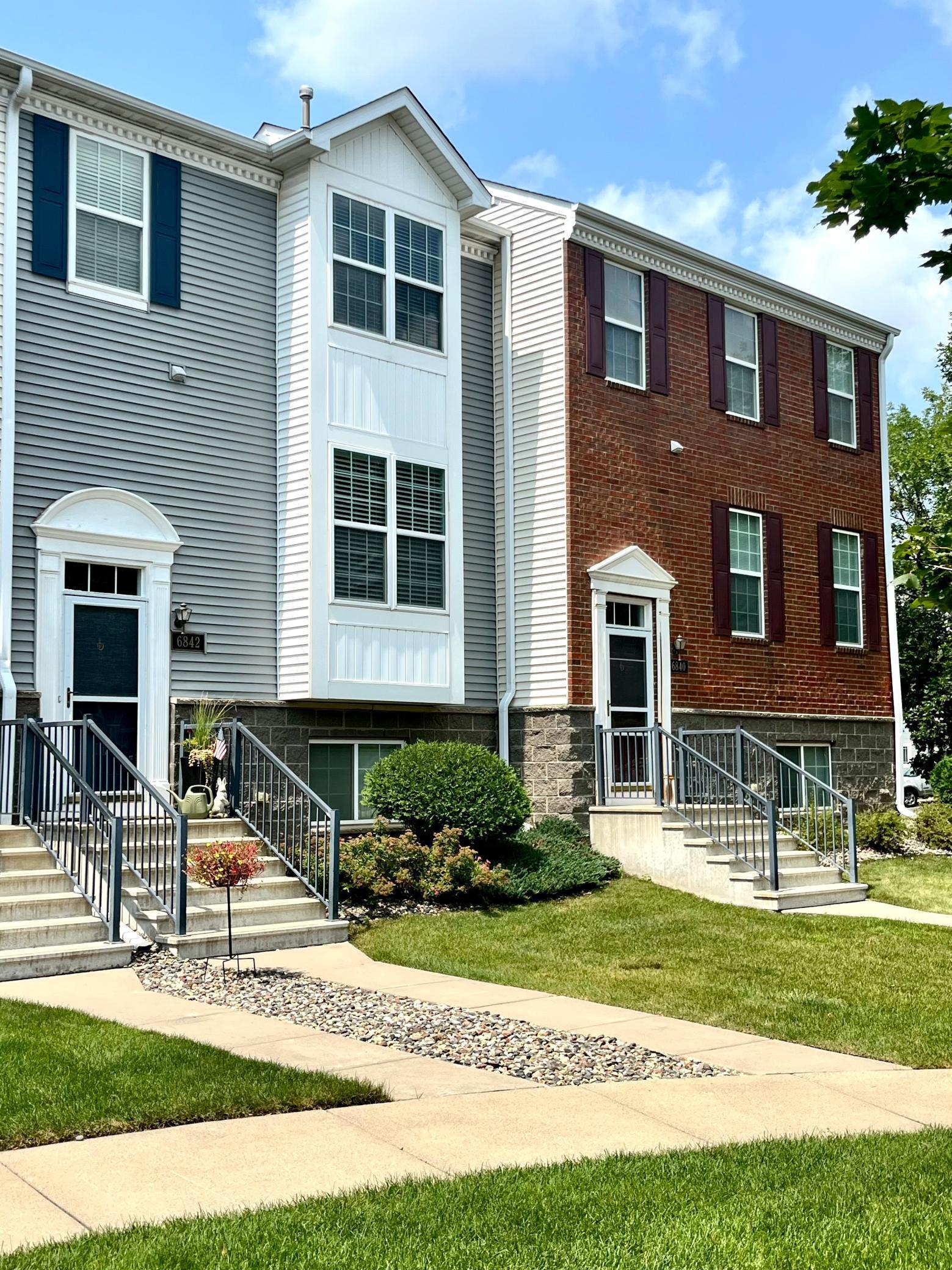 6842 158th St W, Apple Valley, MN 55124 - MLS 6620137 - Coldwell Banker