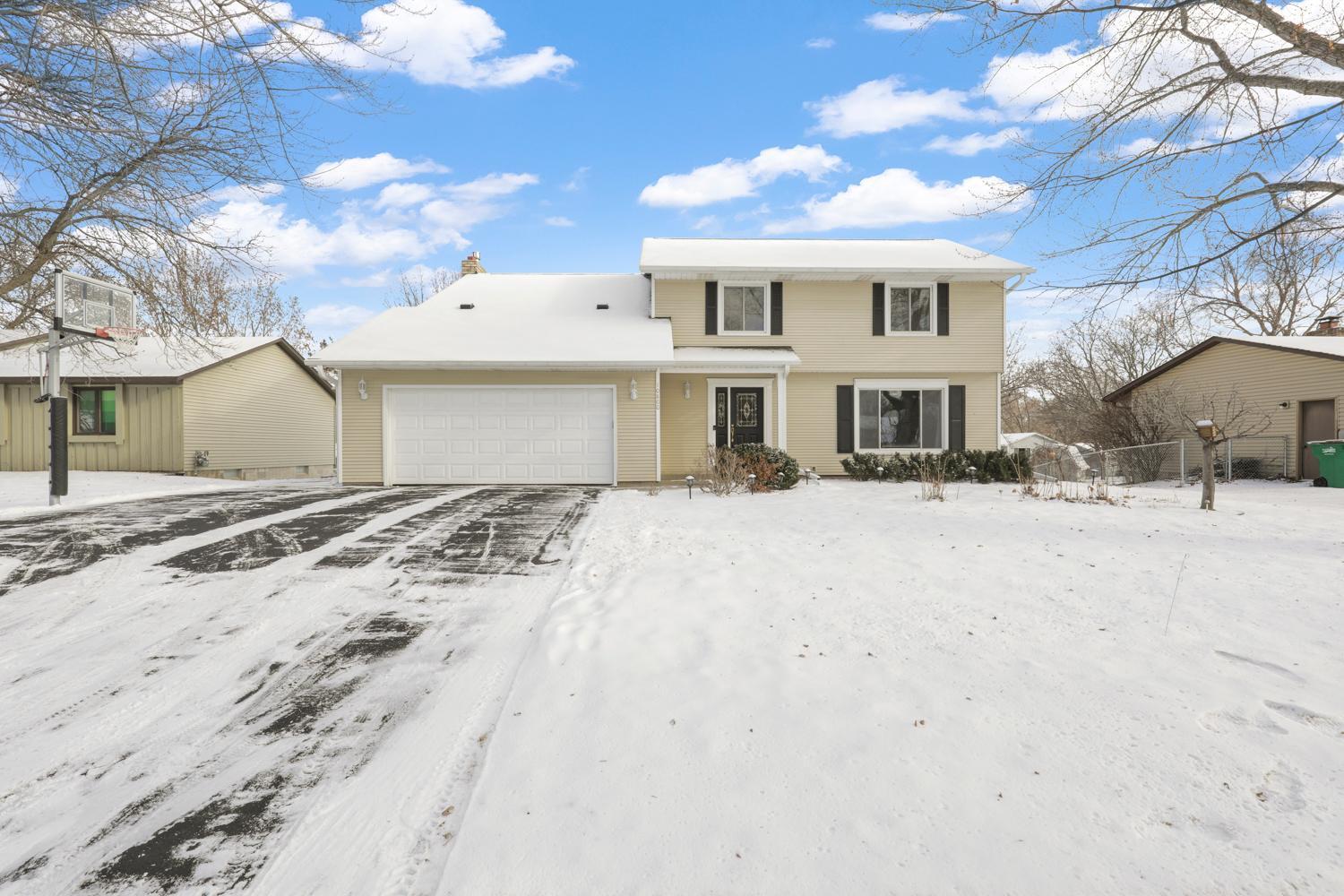 10800 Nathan Ln N, Maple Grove, MN 55369 - MLS 6647704 - Coldwell Banker