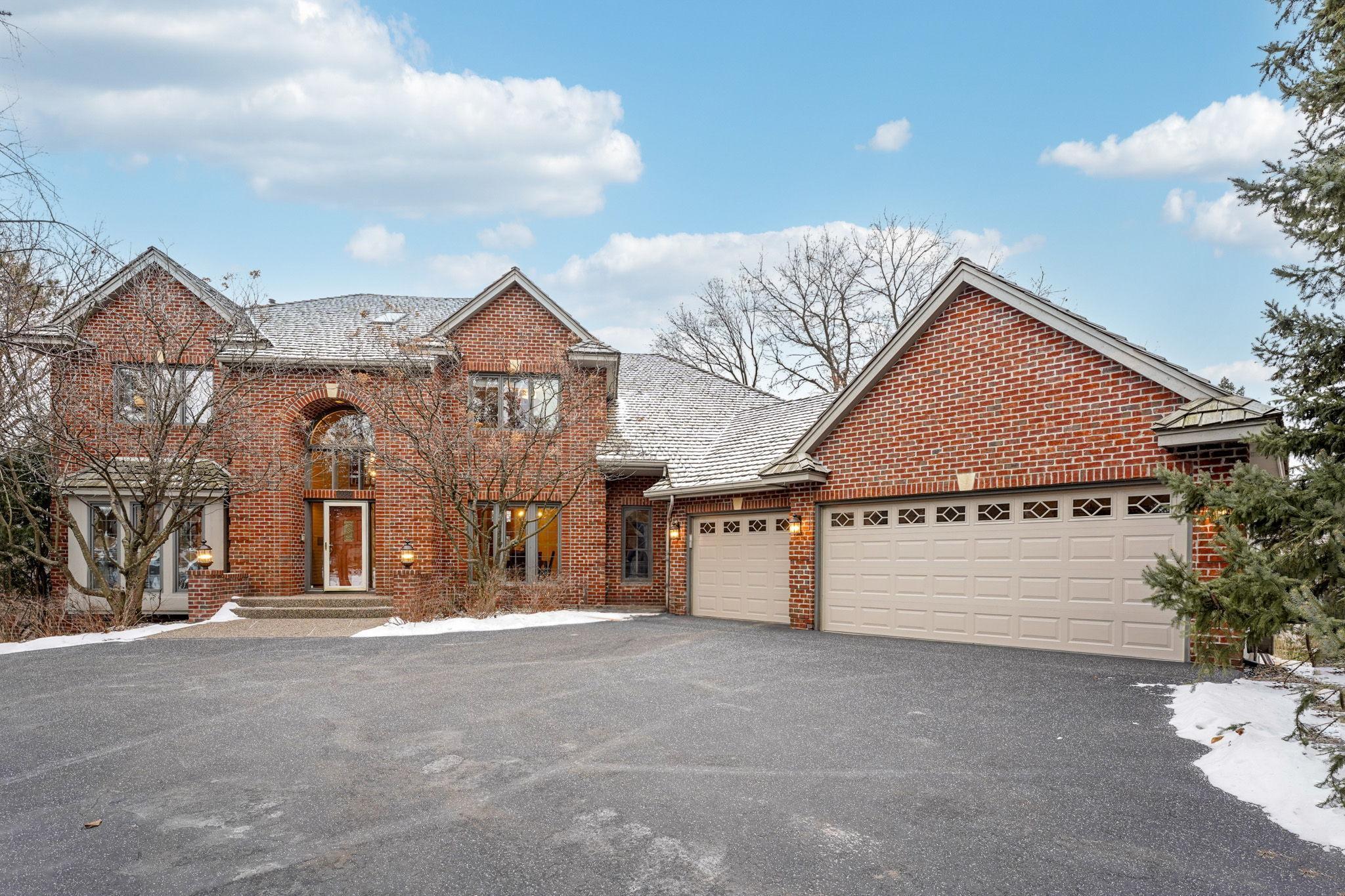 10089 Purgatory Rd, Eden Prairie, MN 55347 - MLS 6654768 - Coldwell Banker