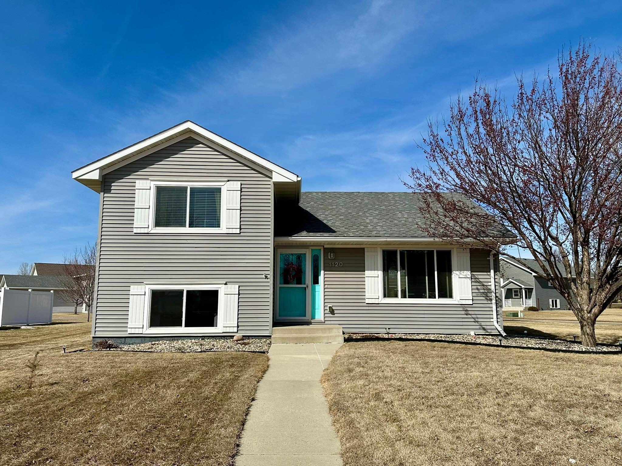 1120 Benjamin Dr, Alexandria, MN 56308 - MLS 6686220 - Coldwell Banker