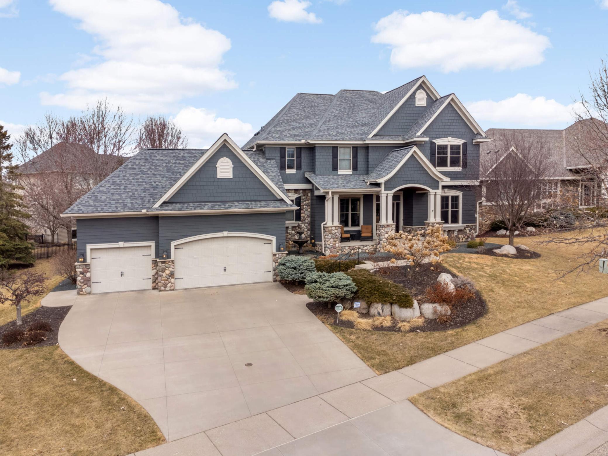 10800 Misty Ln, Woodbury, MN 55129 - MLS 6689123 - Coldwell Banker