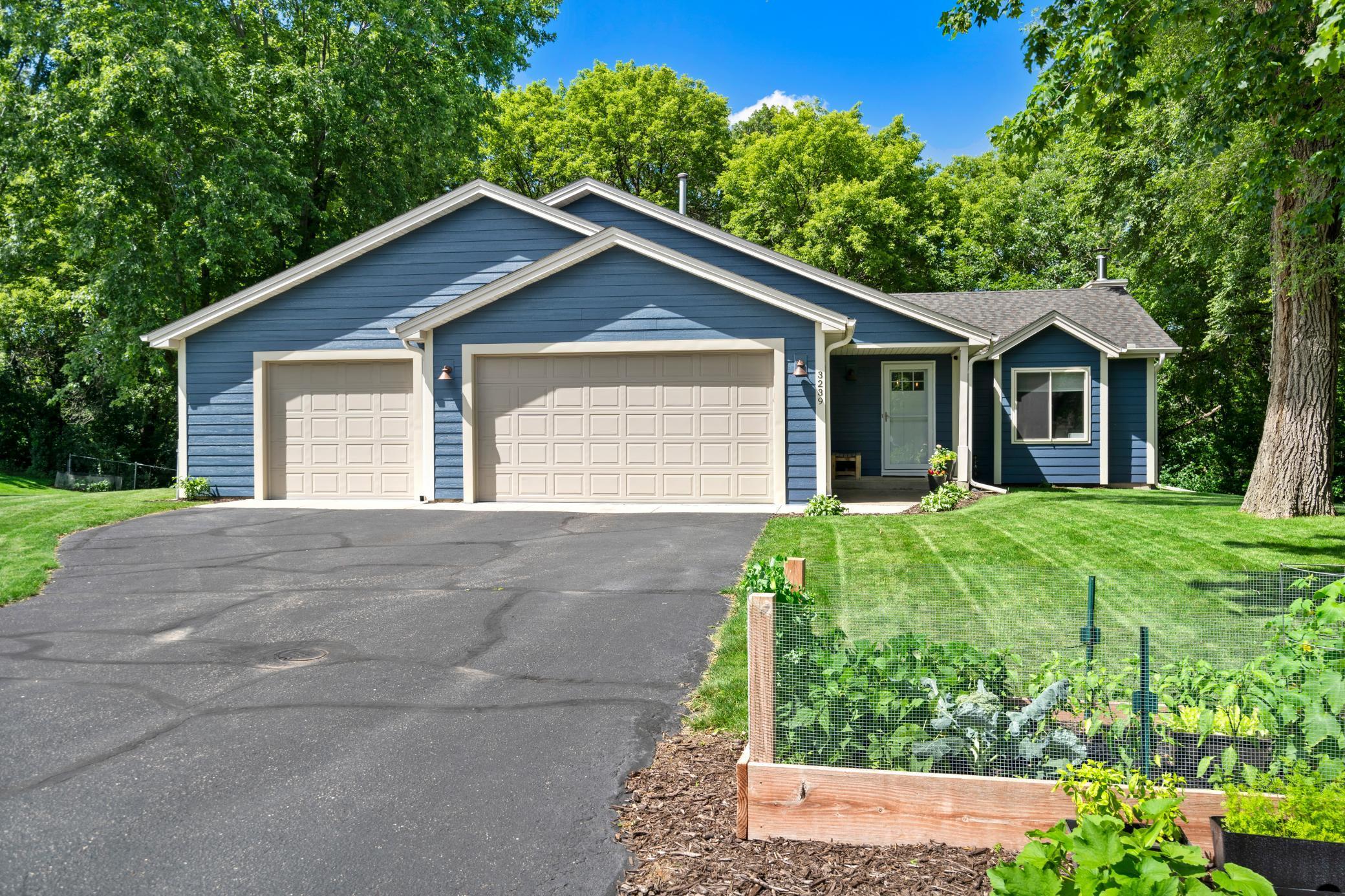 3239 Hillside Ct, Eagan, MN 55121 - MLS 6695398 - Coldwell Banker