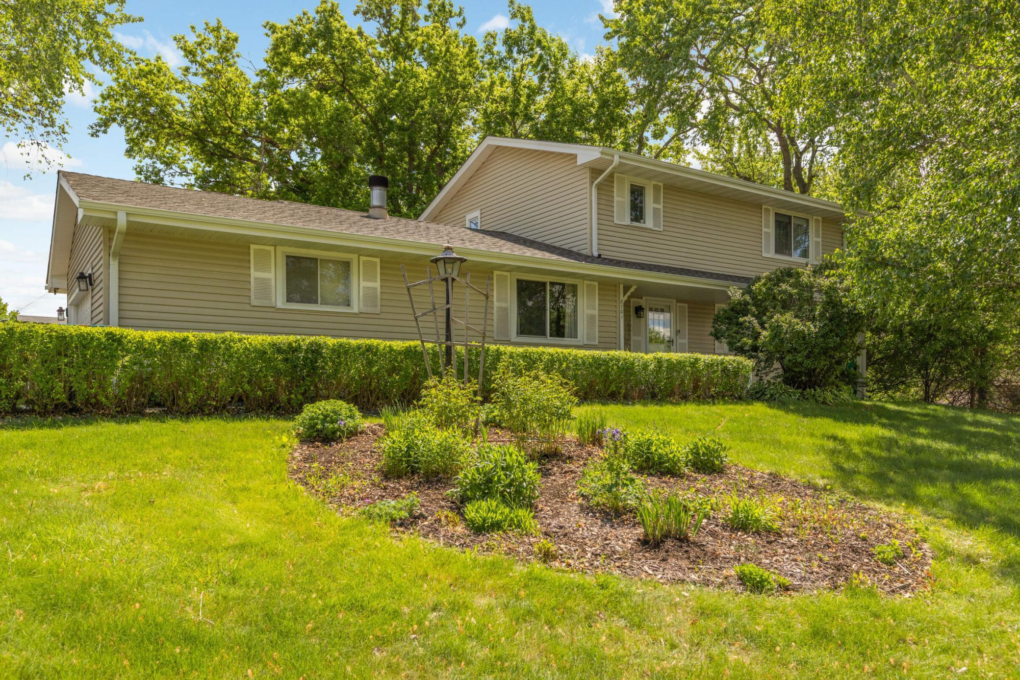 8701 32nd Ave N, New Hope, MN 55427 - MLS 6726344 - Coldwell Banker