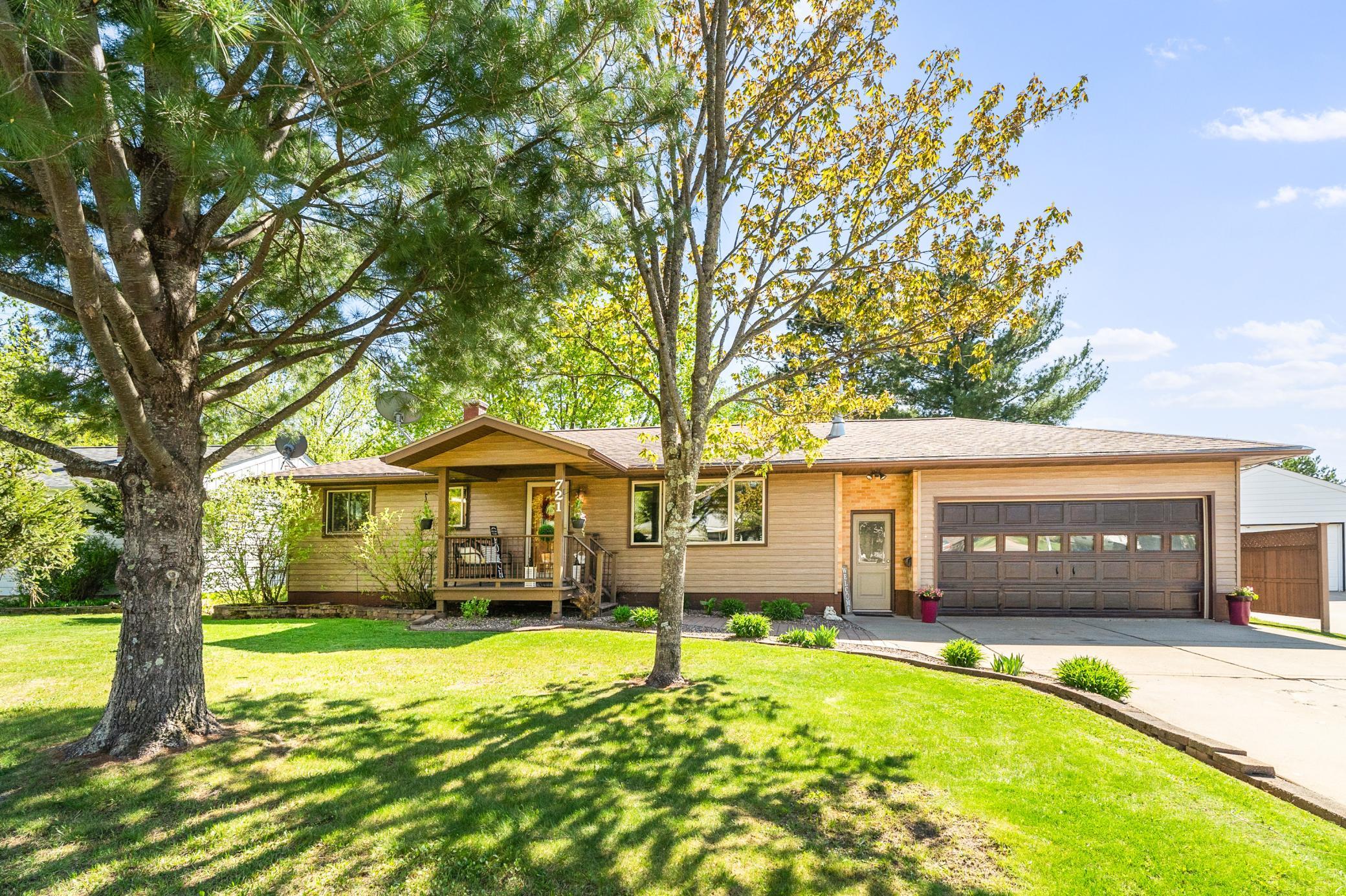 721 Maple Dr, Aurora, MN 55705 - MLS 6726819 - Coldwell Banker