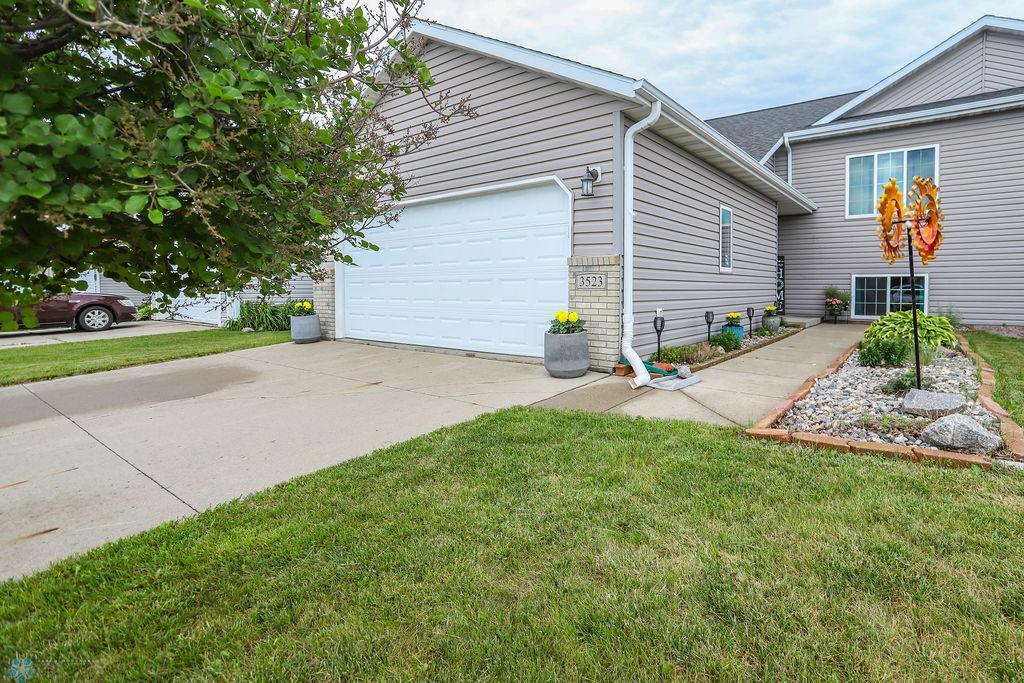 3523 Eagle Run Dr, West Fargo, ND 58078 - MLS 6739211 - Coldwell Banker