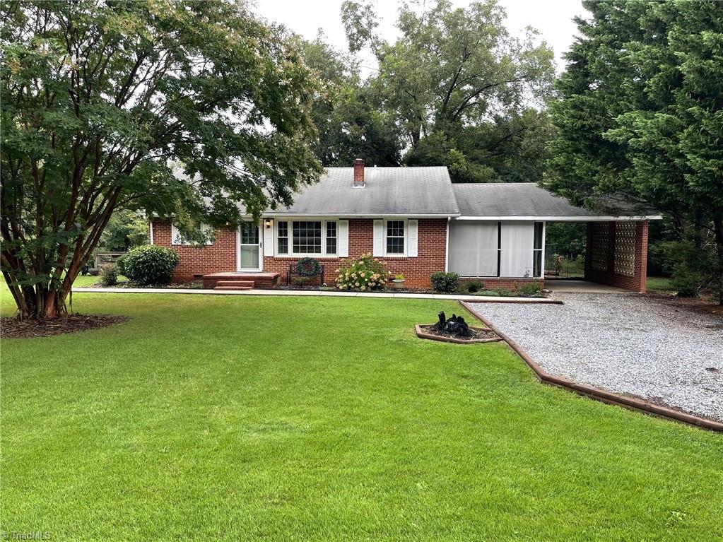 2115 Pisgah Church Rd, Kernersville, NC 27284 - MLS 1083345 - Coldwell ... 2115 Pisgah Church Rd, Kernersville, NC 27284 - MLS 1083345 - Coldwell ...