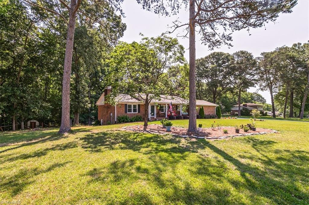 3416 Greenhill Dr, High Point, NC 27265 - MLS 1108532 - Coldwell Banker