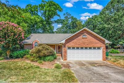 1073 Sequoia Dr, Lewisville, NC 27023 - MLS 1116831 - Coldwell Banker