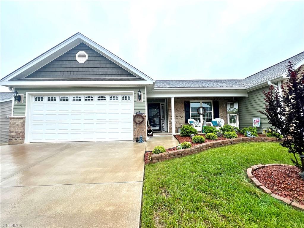 108 Oak Ridge Dr, Archdale, NC 27263 - MLS 1142488 - Coldwell Banker