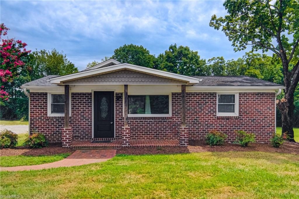 8603 Haw River Rd, Oak Ridge, NC 27310 - MLS 1153765 - Coldwell Banker