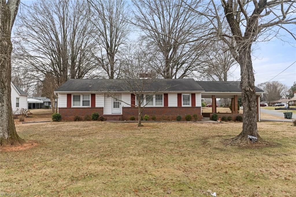 7080 Broad St, Rural Hall, NC 27045 - MLS 1170155 - Coldwell Banker