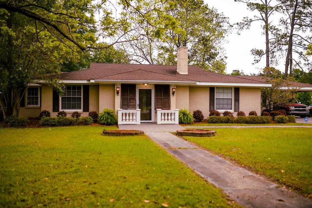 1215 S Main St, Atmore, AL 36502 - MLS 625402 - Coldwell Banker