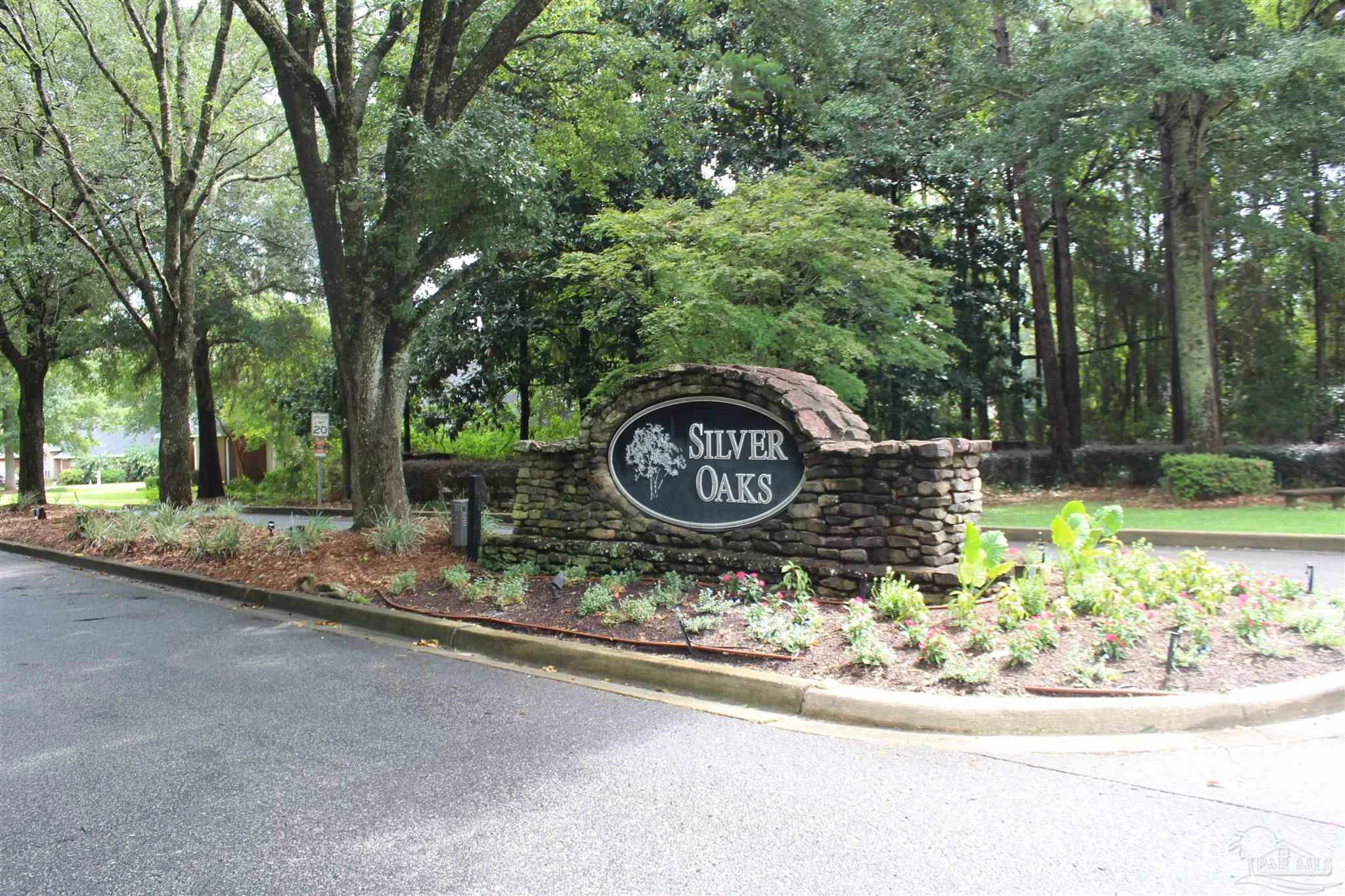 5876 Saratoga Dr, Crestview, FL 32536 - MLS 654123 - Coldwell Banker