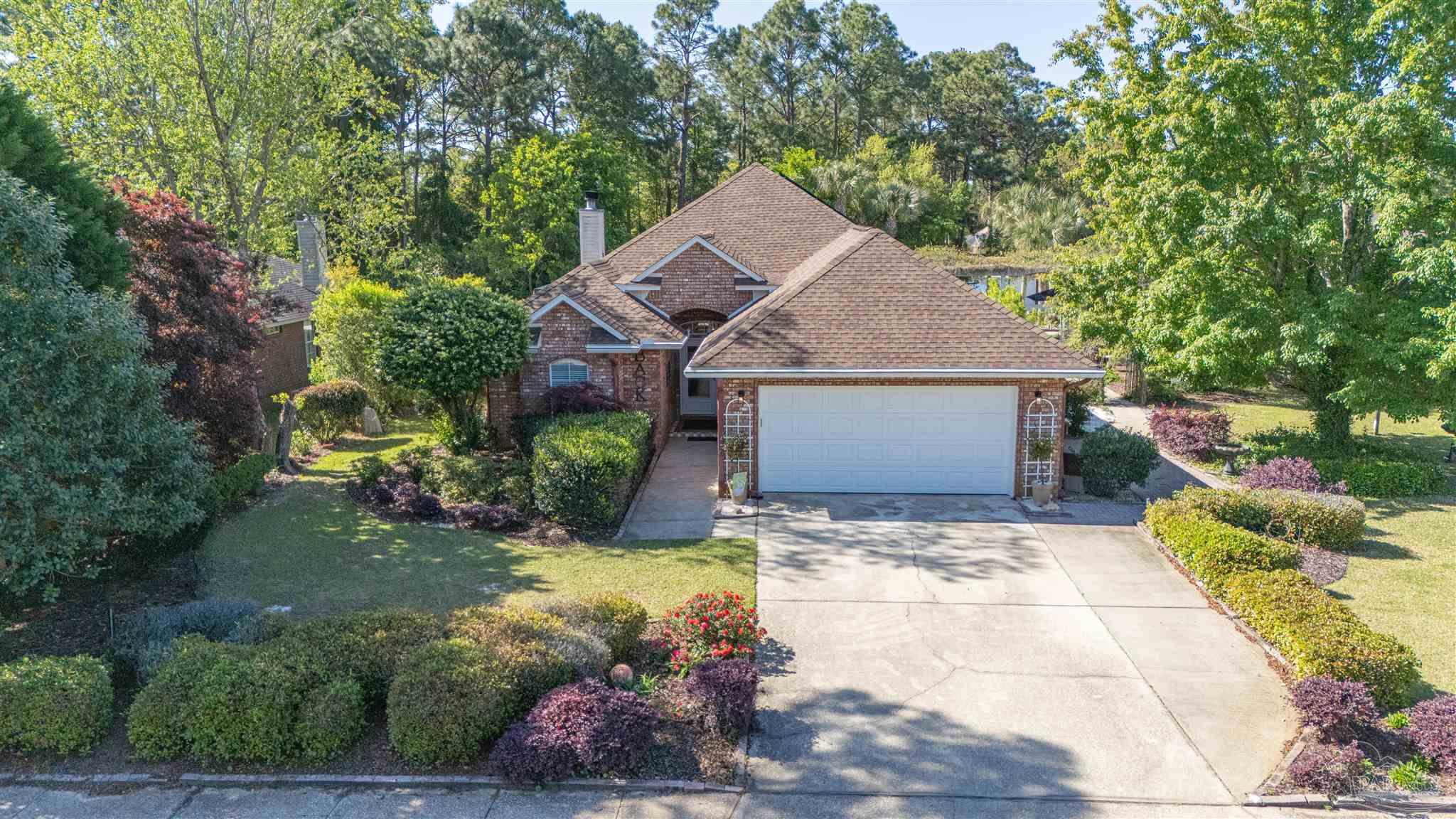 1637 Monet Dr, Gulf Breeze, FL 32563 - MLS 662792 - Coldwell Banker