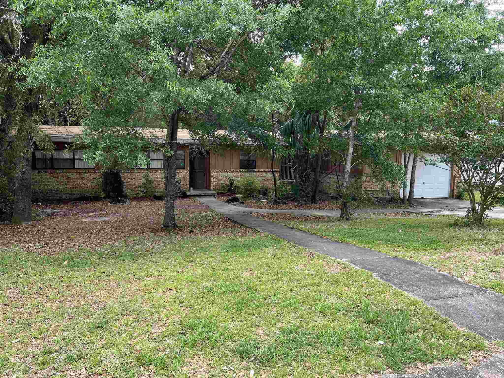 6509 Lakeshore Dr, Milton, FL 32570 - MLS 626473 - Coldwell Banker