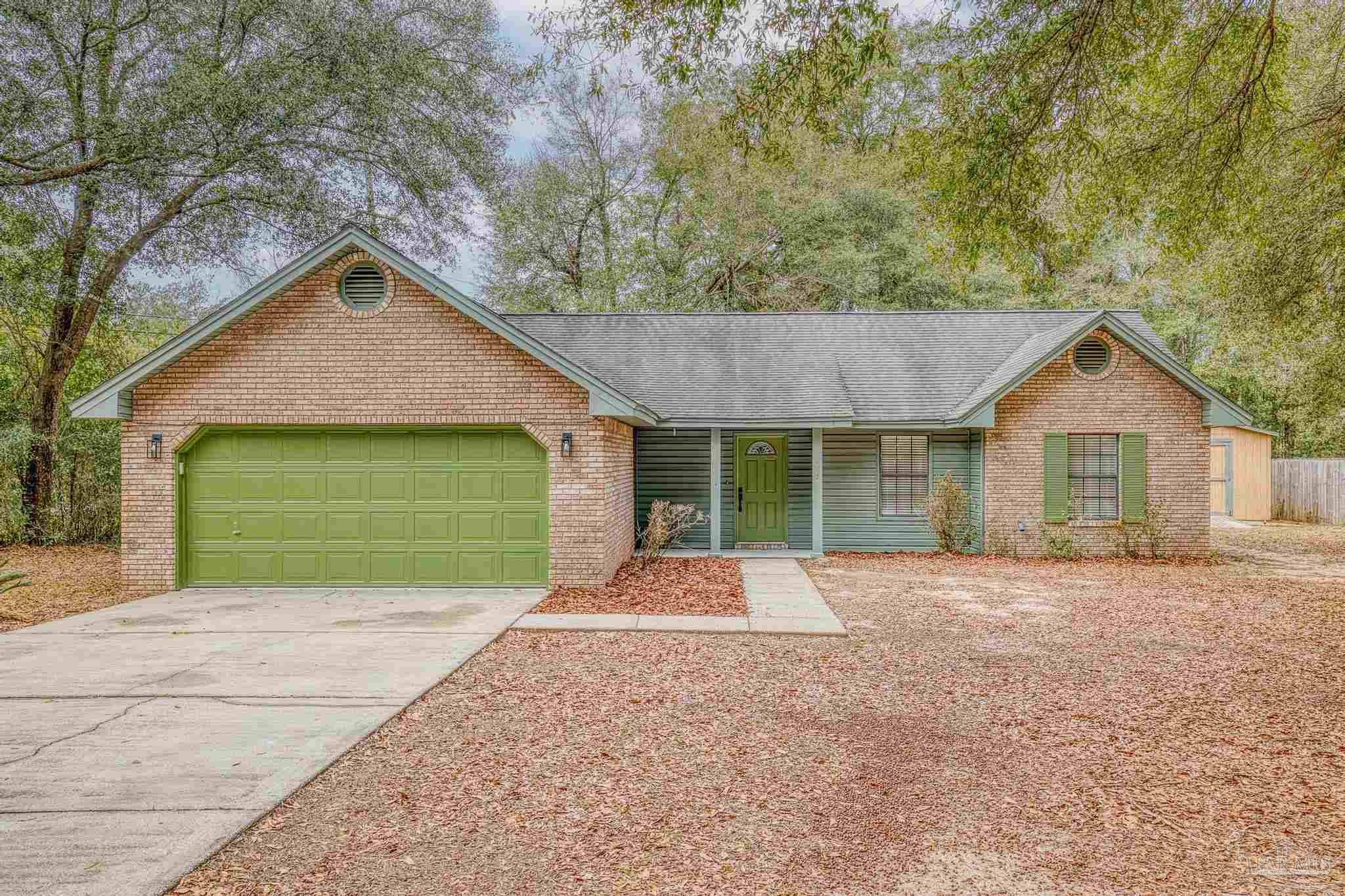 5525 Debbie Dr, Milton, FL 32570 - MLS 640476 - Coldwell Banker