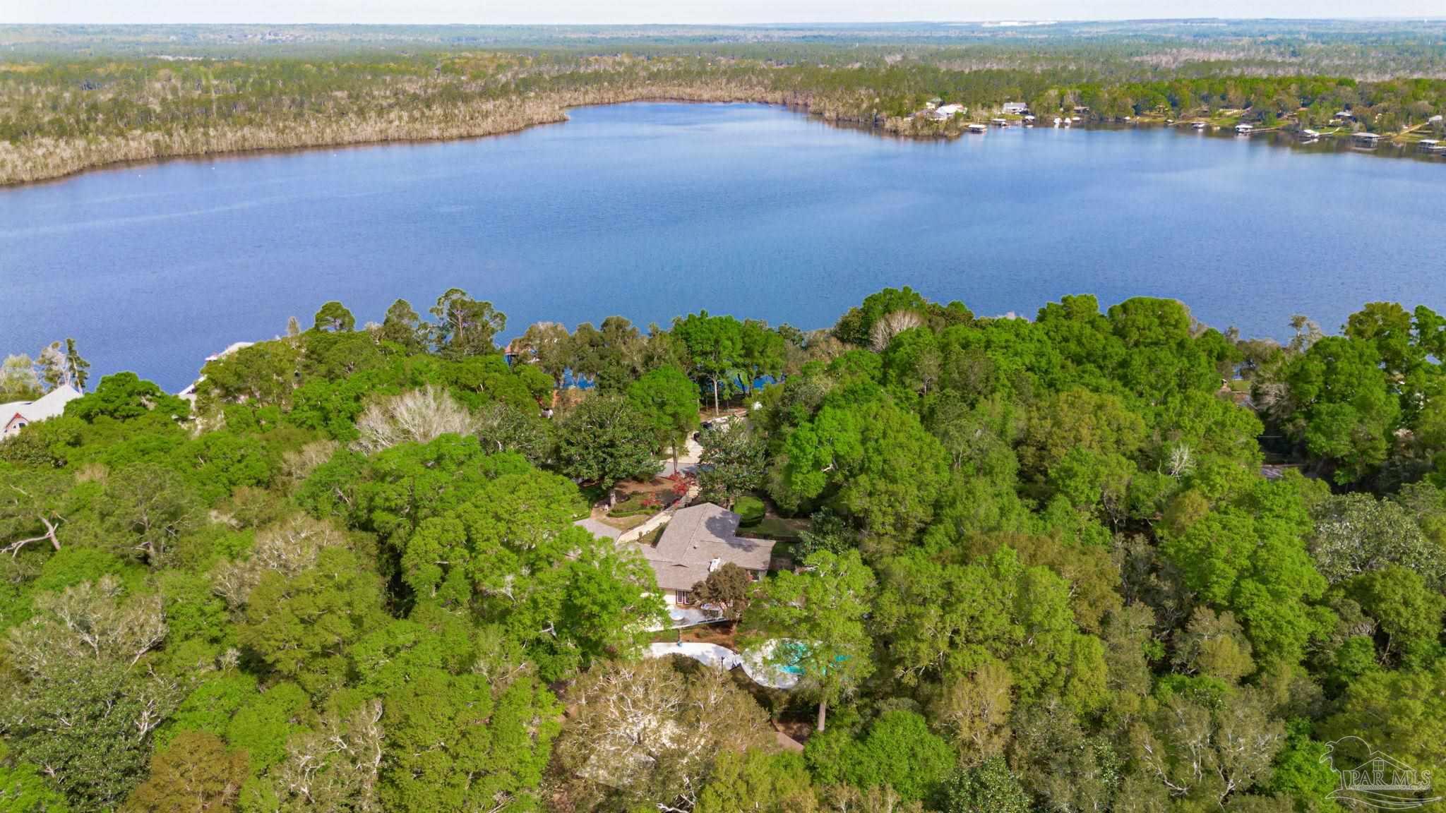 7543 Lakeside Dr, Milton, FL 32583 - MLS 661948 - Coldwell Banker