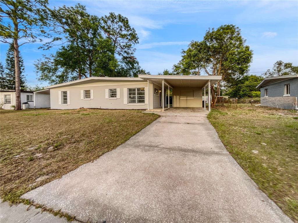 107 Oakland Ave, Sanford, FL 32773 - MLS O6102251 - Coldwell Banker